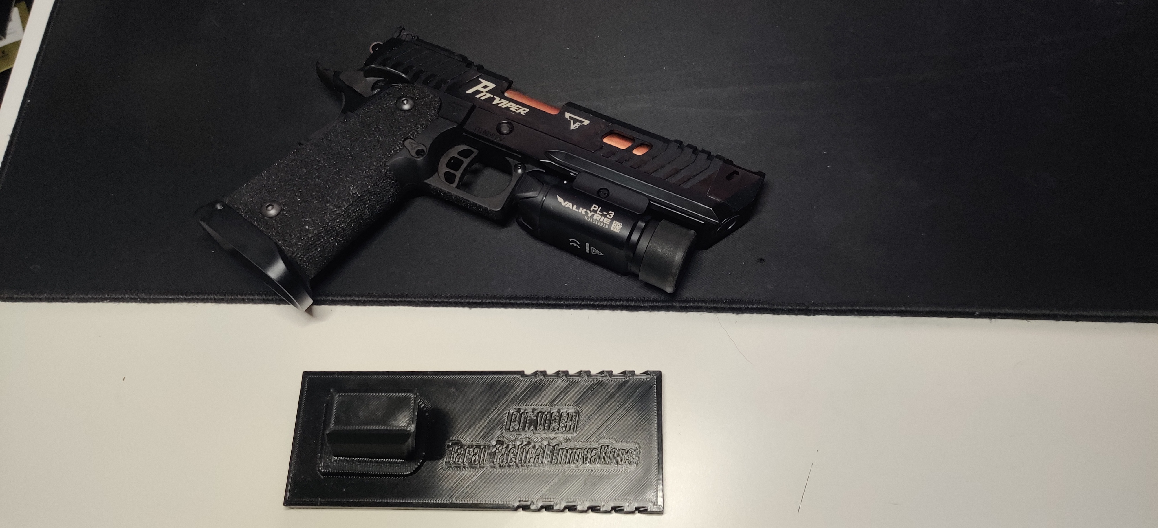 Airsoft Pit Viper Hi-Capa Display Stand by Antstar12 | Download free ...