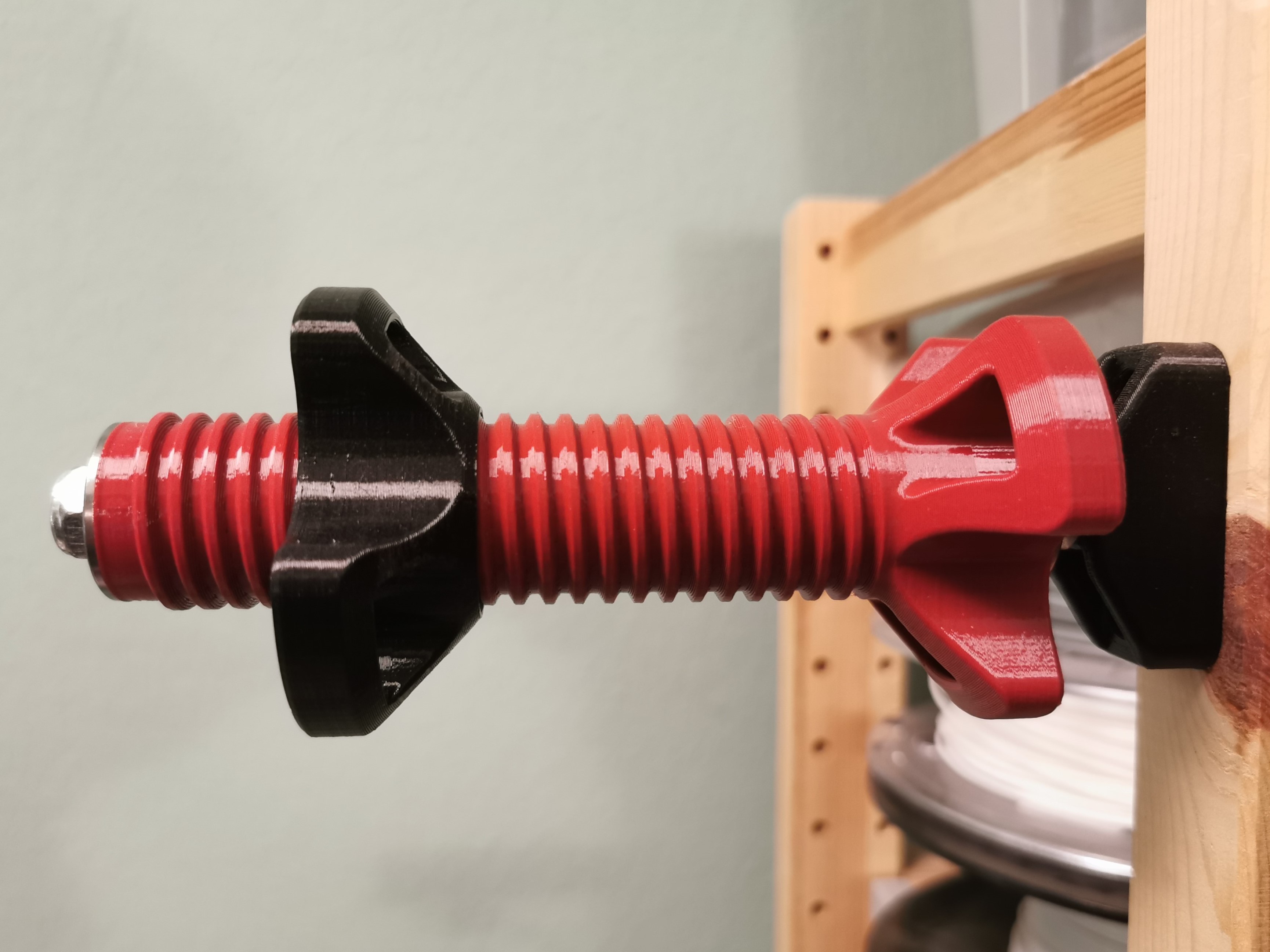 UNIVERSAL FILAMENT SPOOL HOLDER by PurchenZuPoden | Download free STL ...