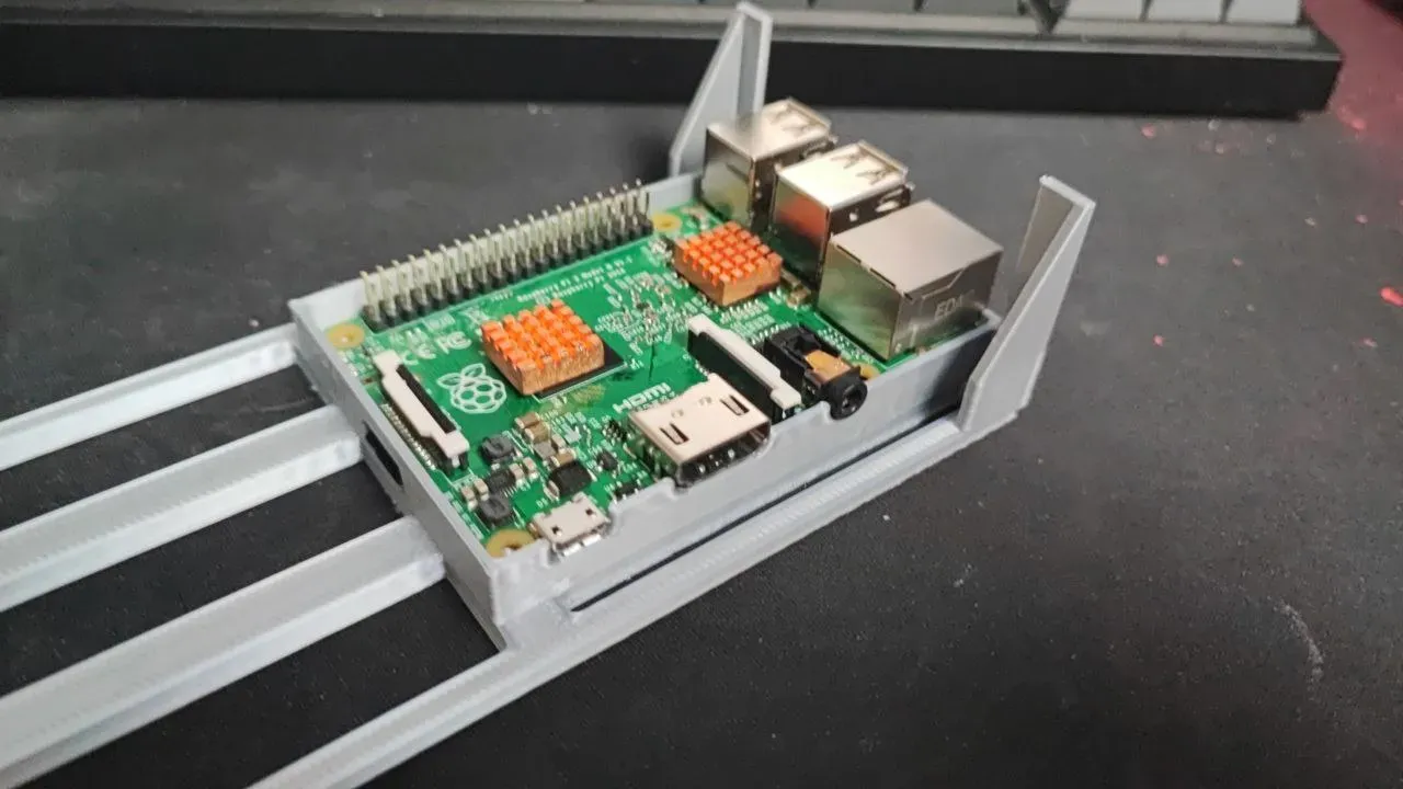 Raspberry Pi 2/3 blade for Modular 19" Rack Mount by Sam | Download ...