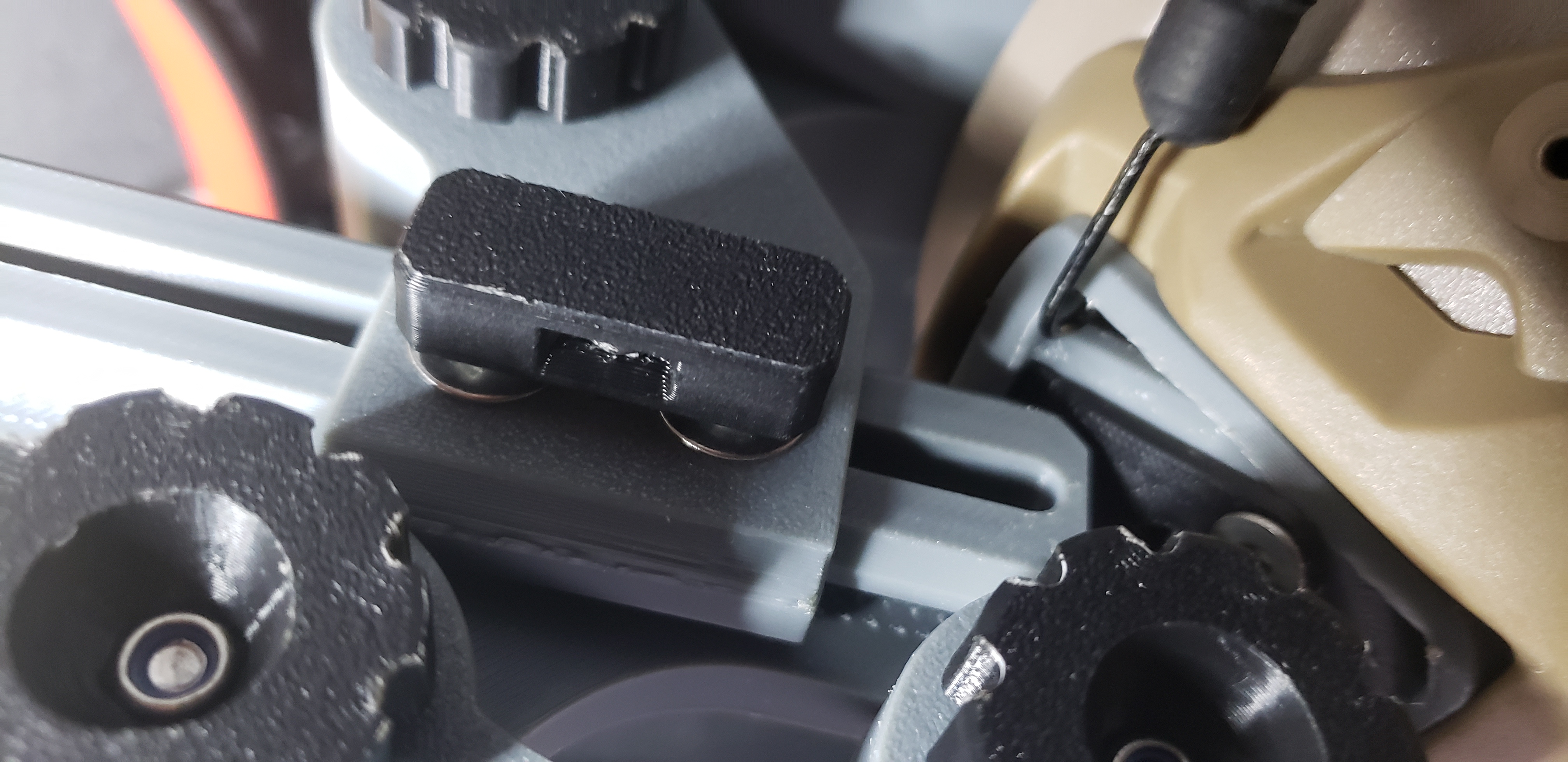 Redux: Quest 2 Helmet Attachment by spiggytech | Download free STL ...