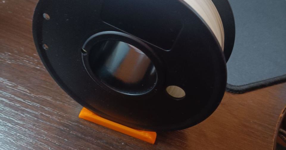 Spool Stand (for 250g SUNLU spools) (for 1kg Filamen PM ~untested~) by ...