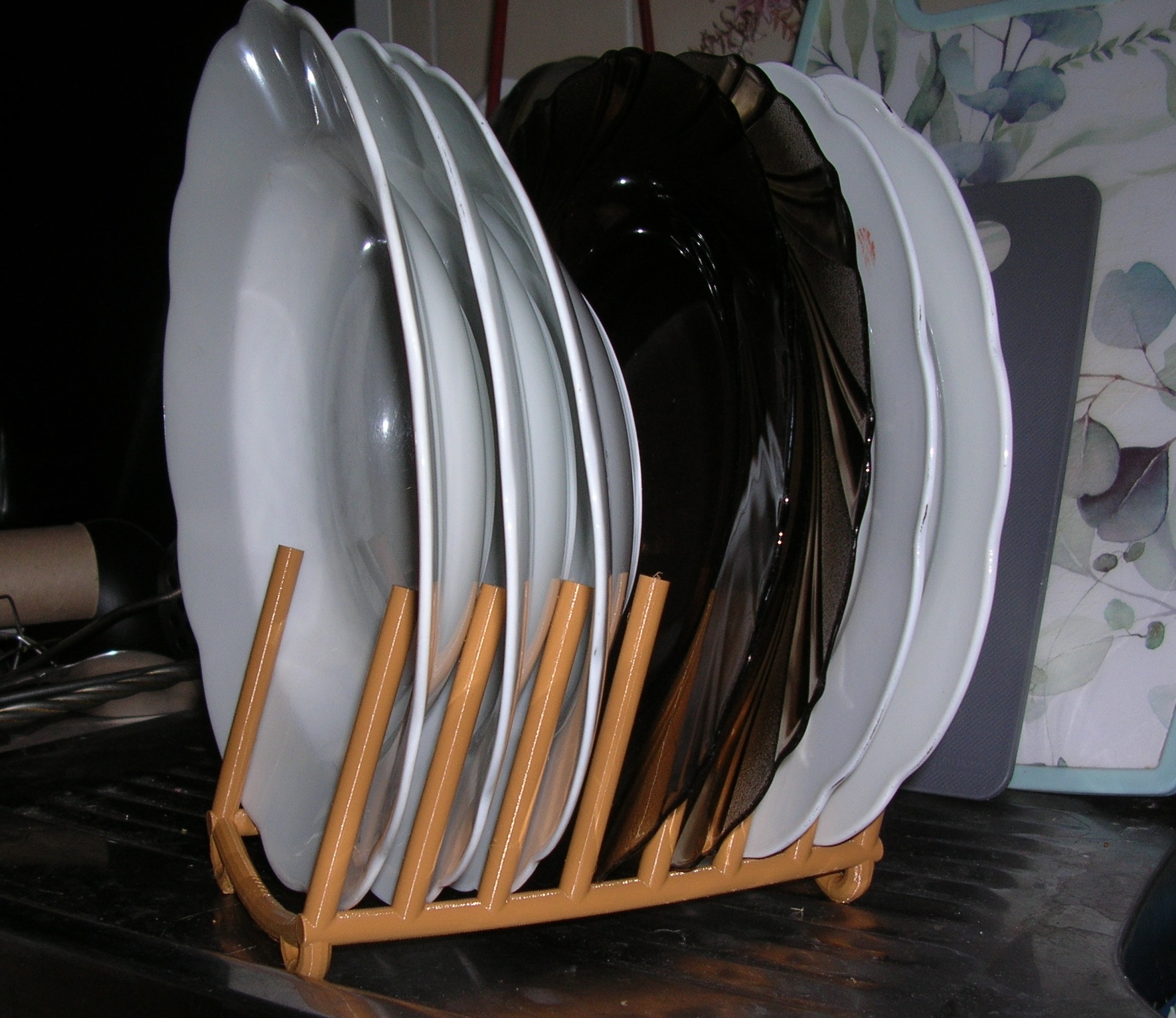 Plates holder / Stojan na talíře by Jiří Šilhavík | Download free STL ...