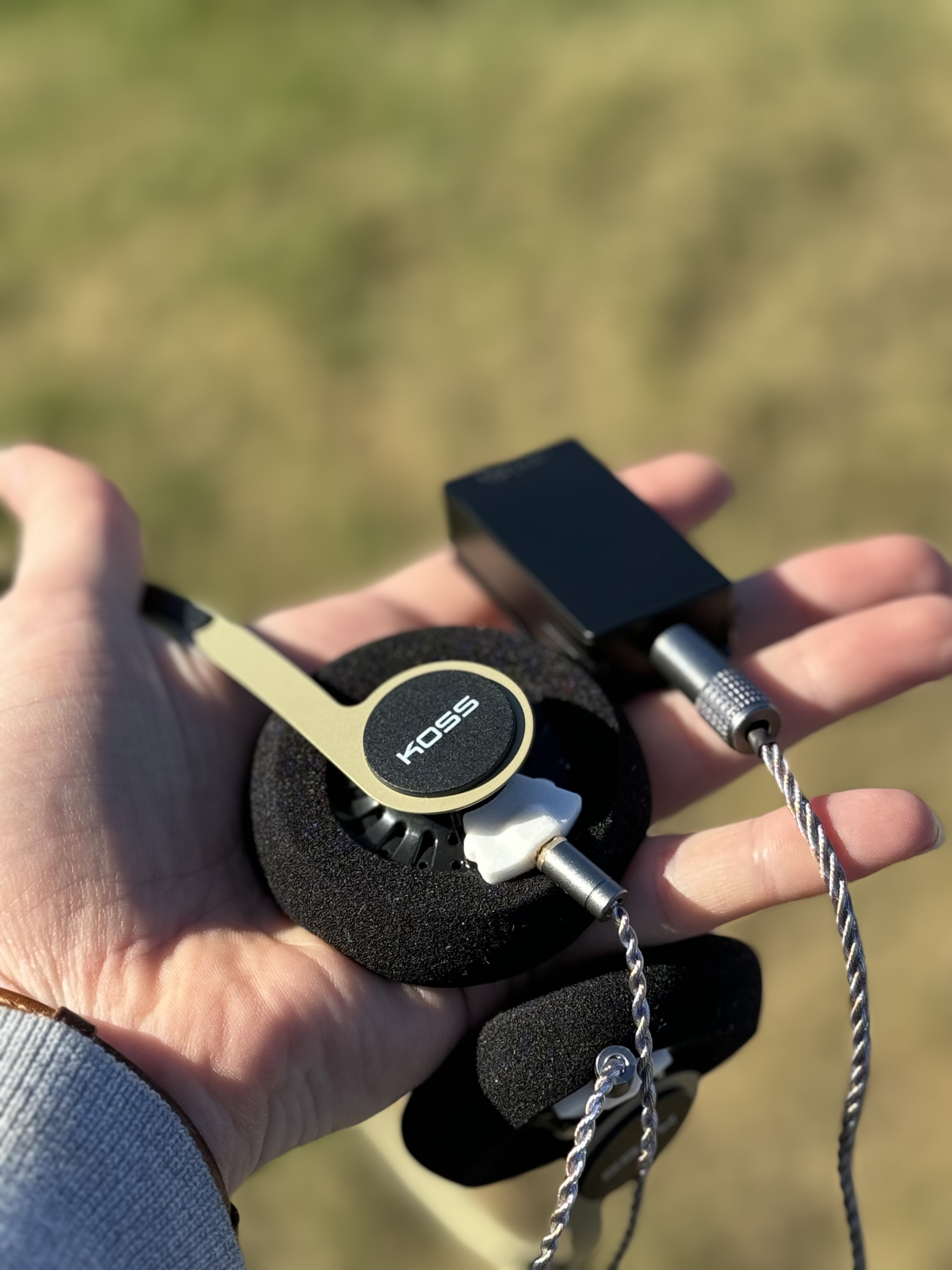 Koss KPH40 MMCX Adapter by Node Creative Studio | Download free STL ...