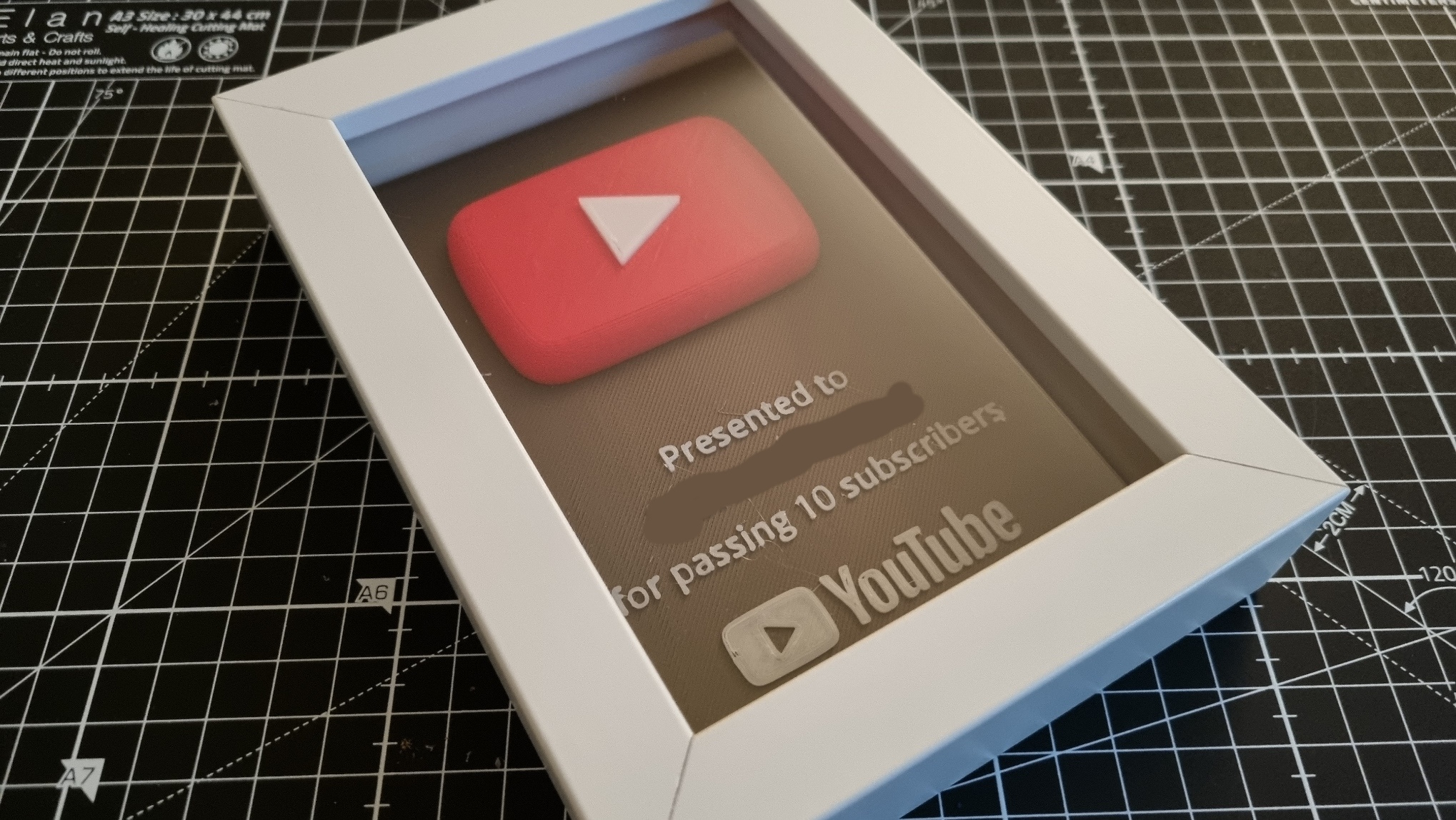 YouTube Play Button with IKEA Ribba frame by Ralf D. Müller | Download free STL model ...