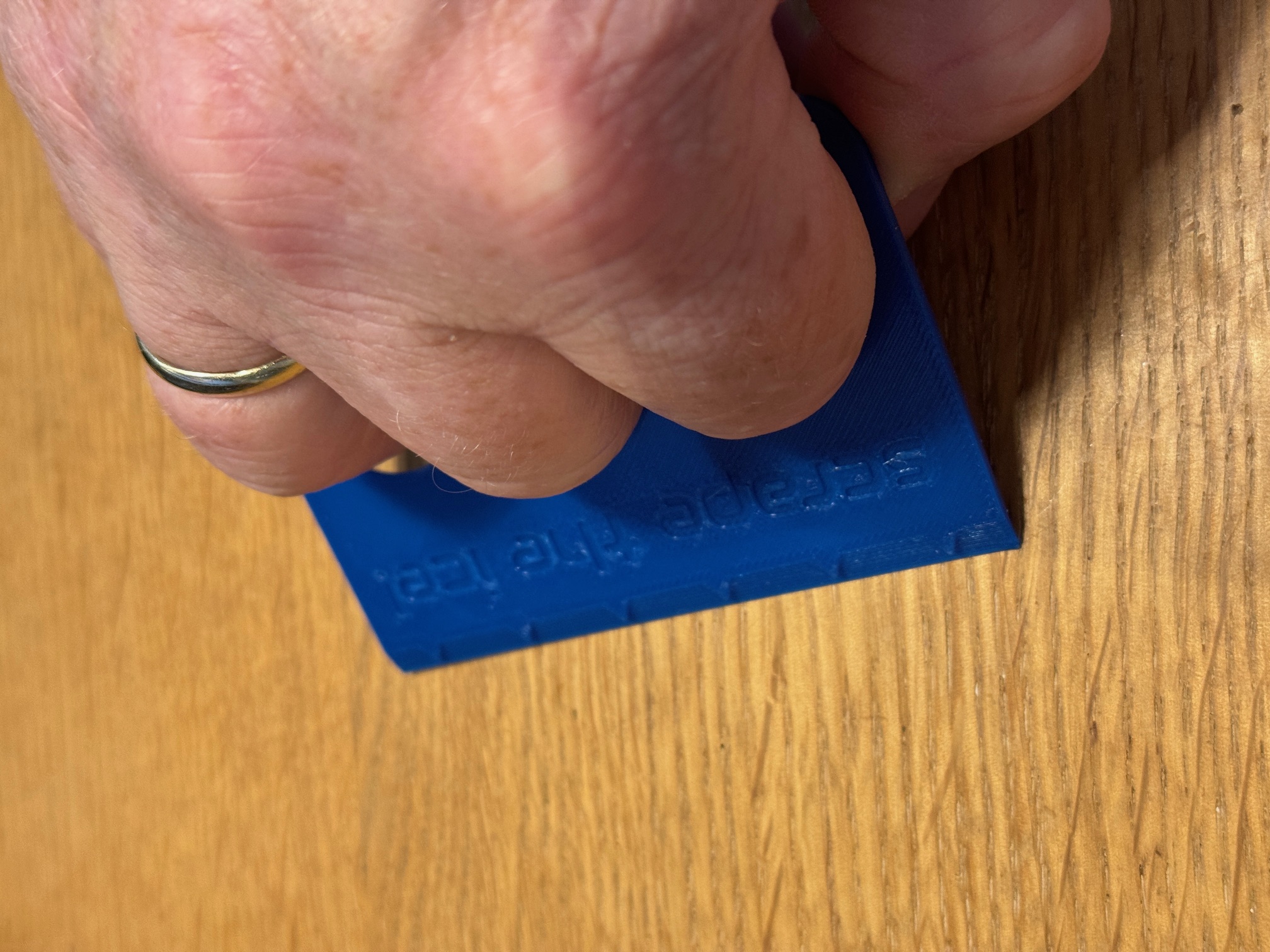 Credit Card Ice Scraper by Dr. Stefan Lux | Download free STL model ...