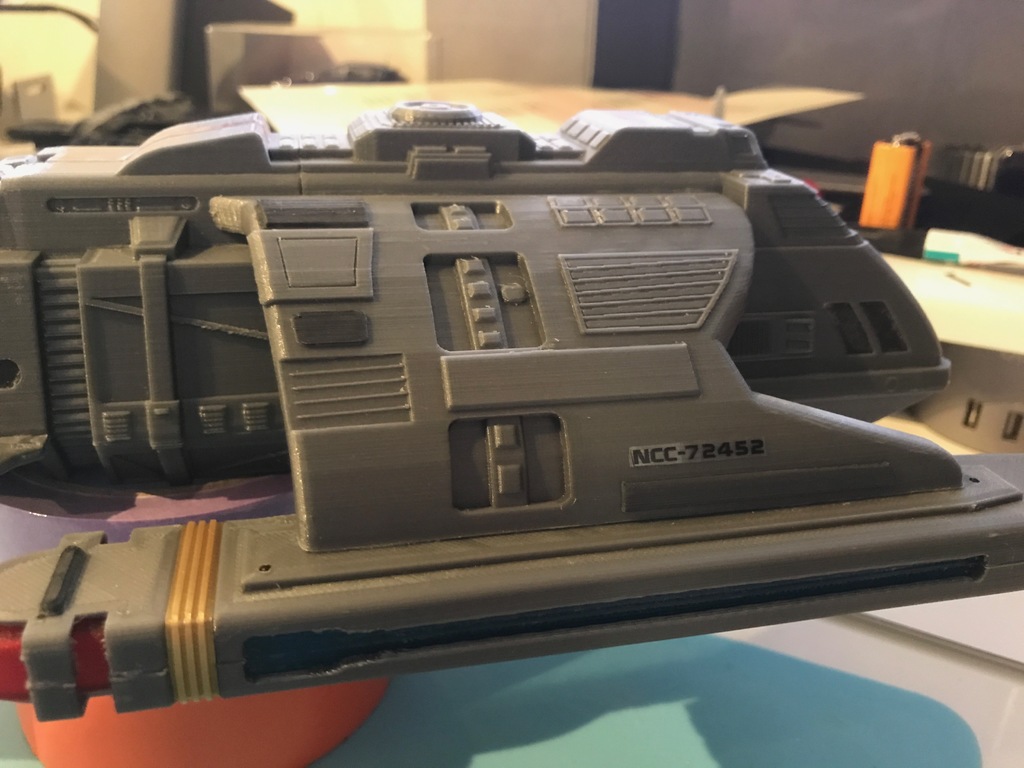 Star Trek - Deep Space Nine Danube Class Runabout 1/70 scale (13 inches ...