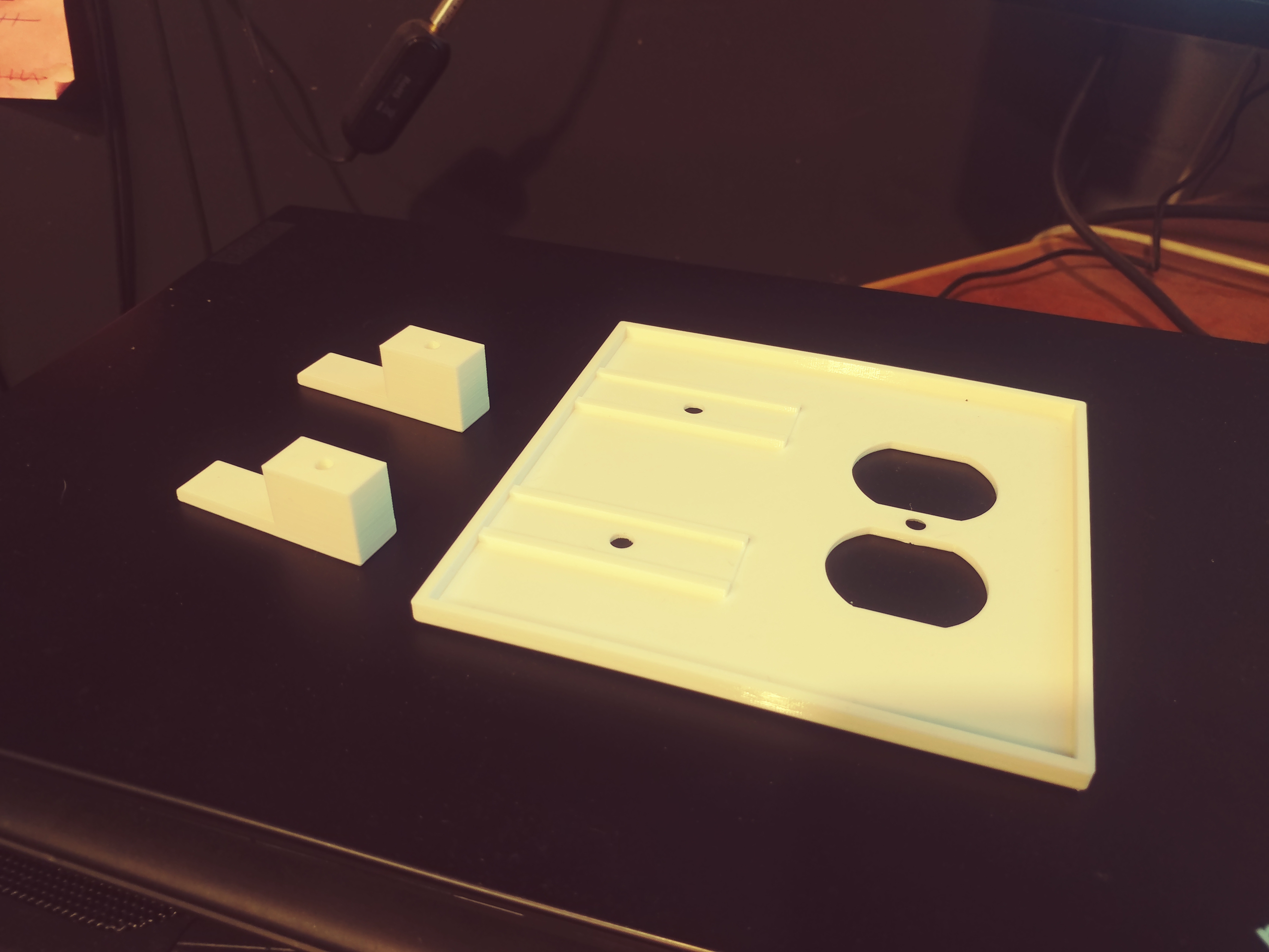 Receptacle Cover Plate by Lockwatcher | Download free STL model ...