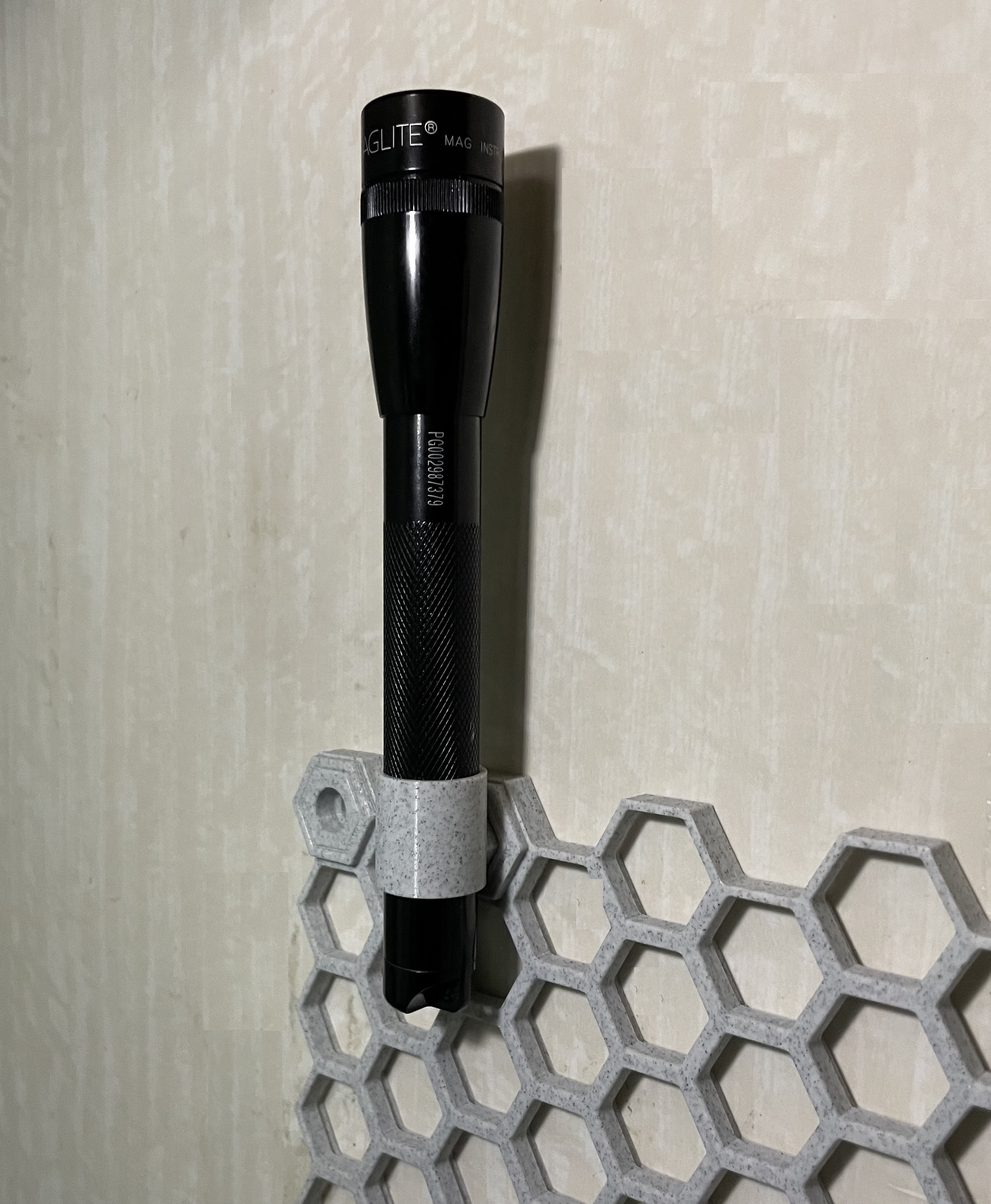 Mini maglite holder for honeycomb storage wall (HSW) by gunays ...