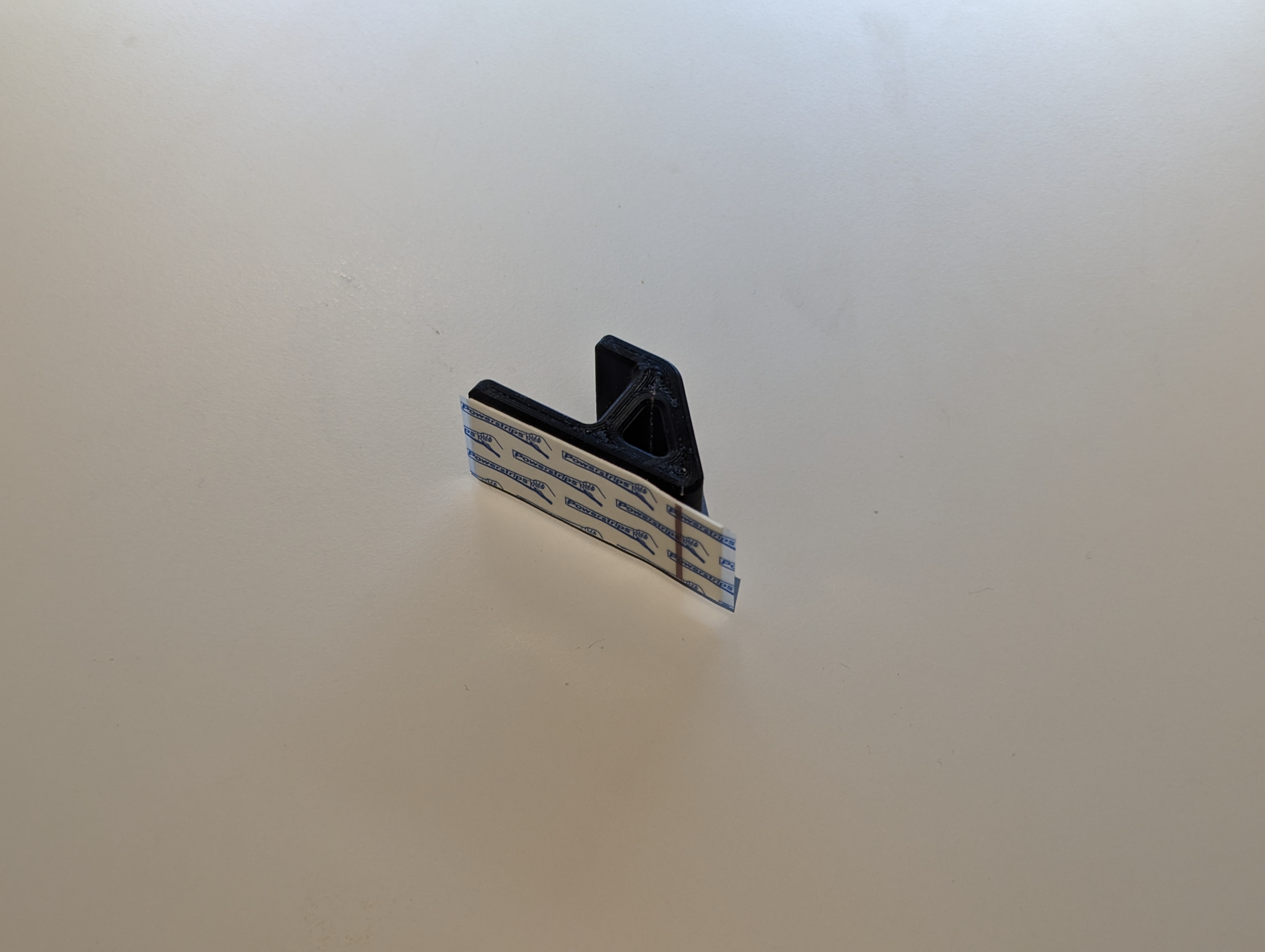 Simple & Strong Hook (For Tesa Powerstrips) by Martins3DStuff ...