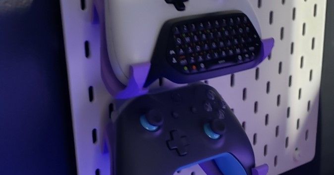 Xbox One Controller Holder for Ikea Peg Board (Skadis) by 3DHoneyComb | Download free STL model ...