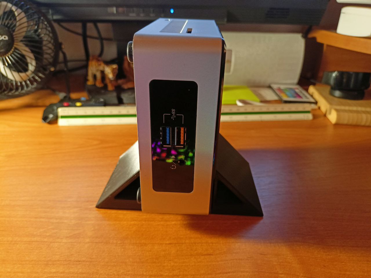 Intel NUC vertical stand by KOVUCZ | Download free STL model ...