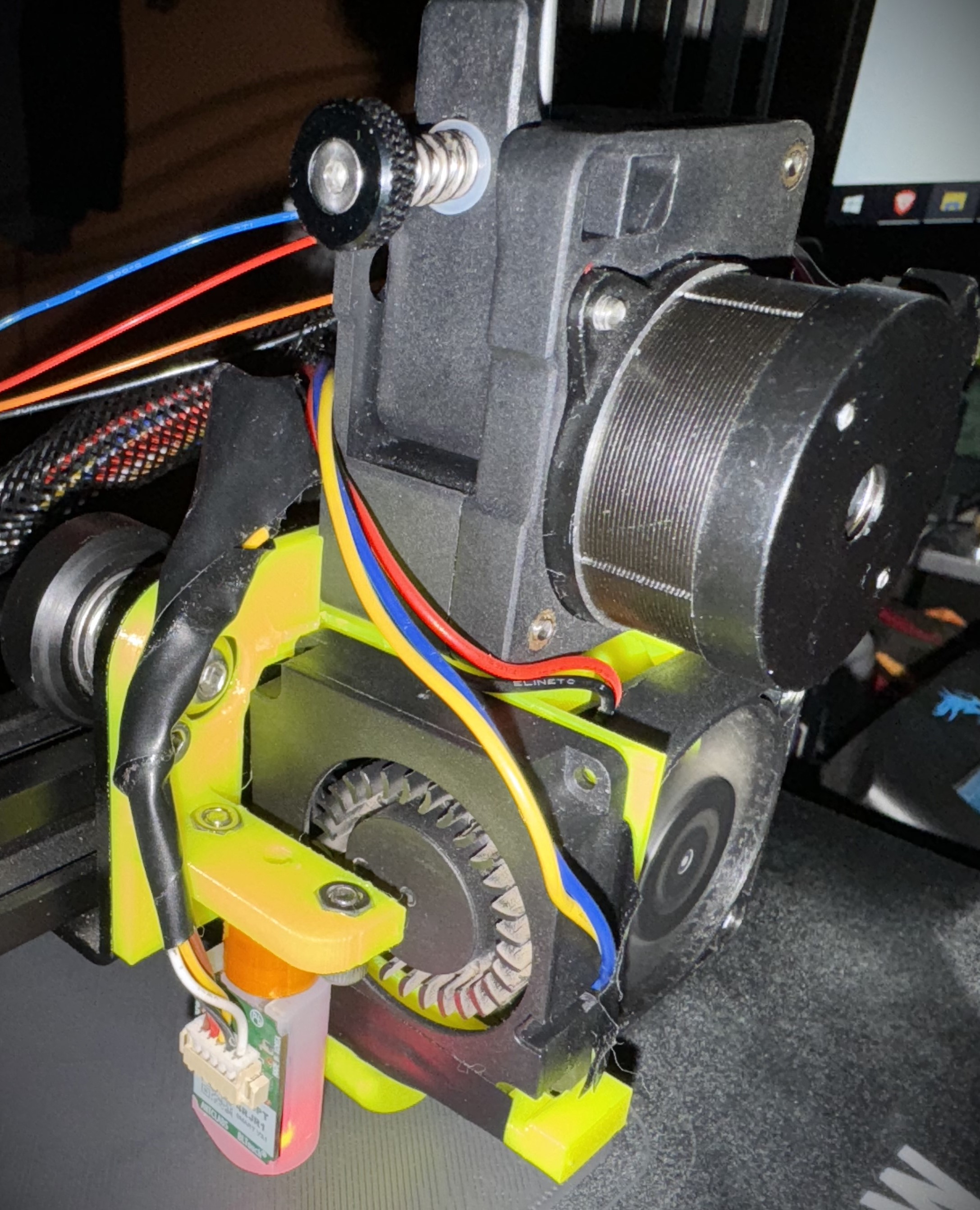 HGT Extruder mount for Ender 3 V2 por César Pazzi | Descargar modelo ...