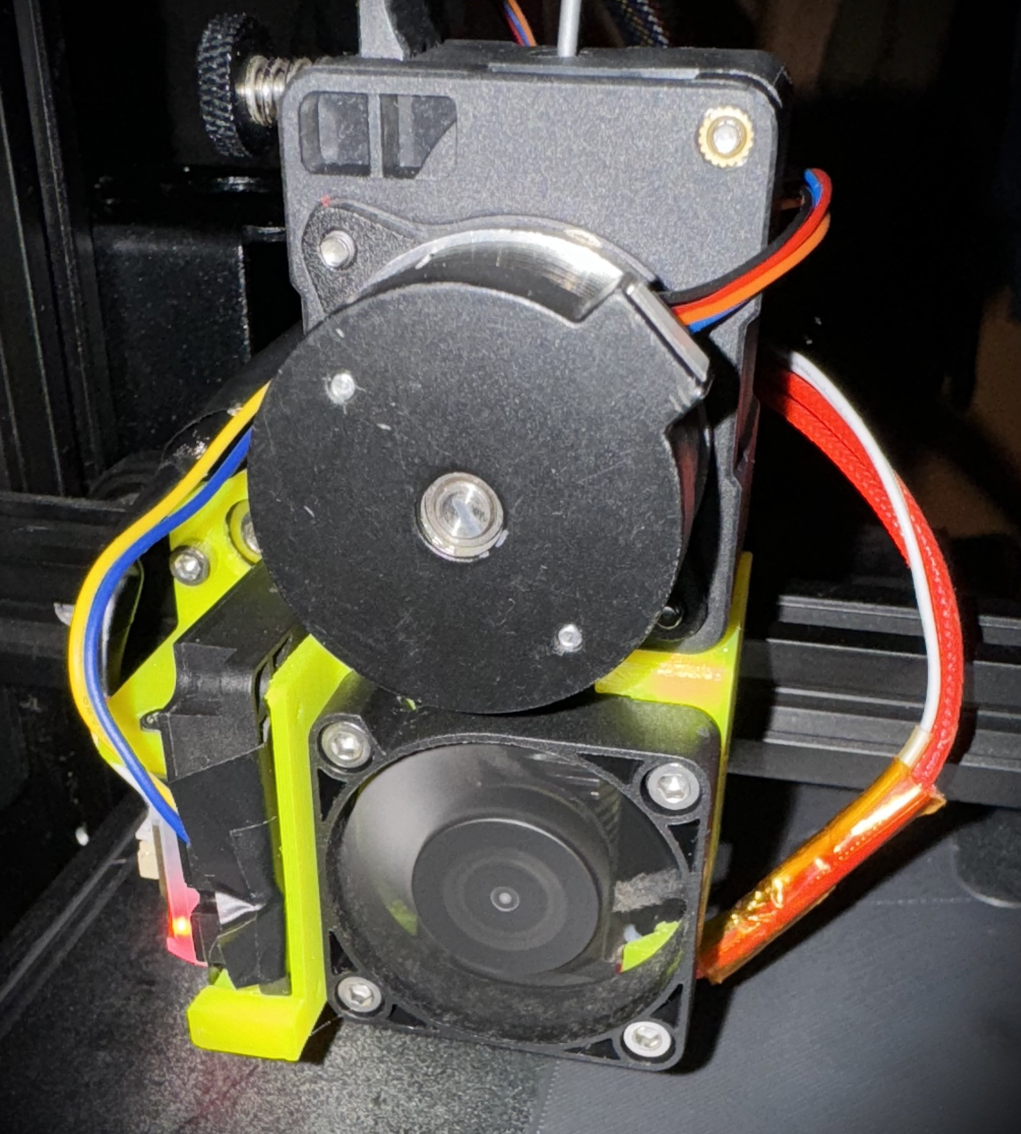 HGT Extruder mount for Ender 3 V2 por César Pazzi | Descargar modelo ...