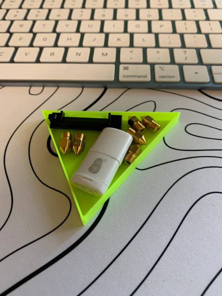 Small Triangle Tray by Isaiah 3DP | Download free STL model ...