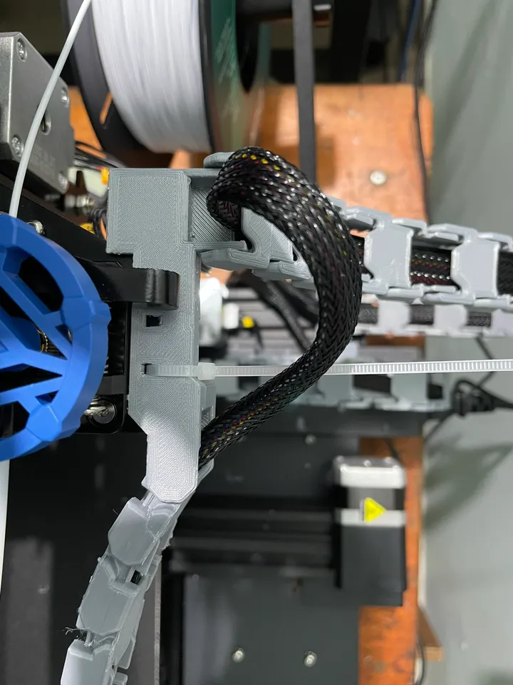 Ender 3 V2 Neo chain mounting points by Juan Carlos Bodoque | Download ...