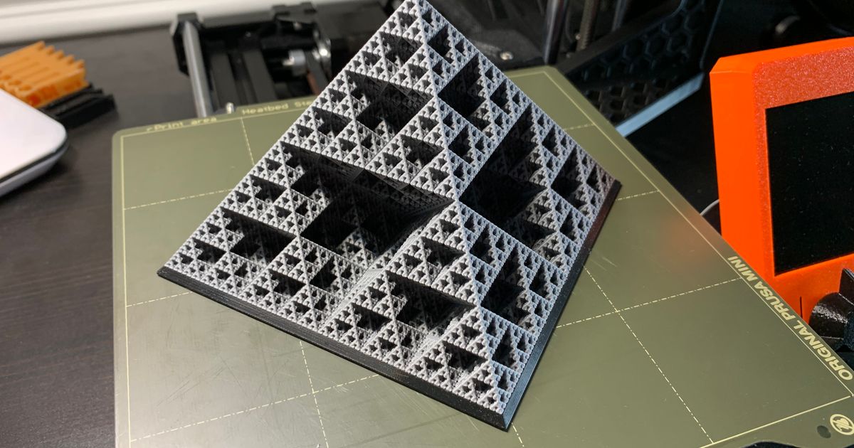 Base for Spiral Vase Mode Sierpinski Pyramid by Michaël Fortin ...