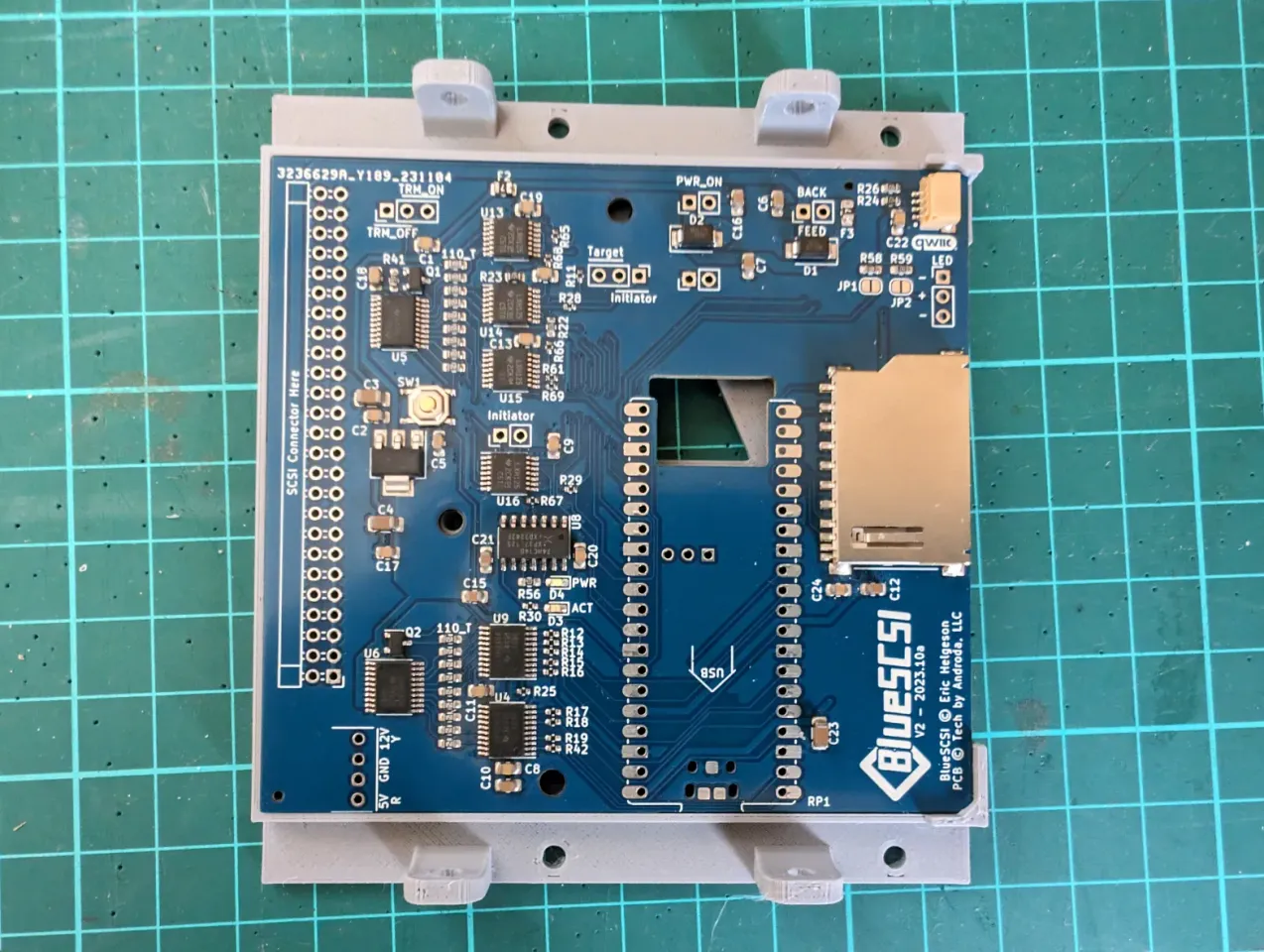 Desktop BlueSCSI V2 mount for board revision 2023.10a by Flamelily ...