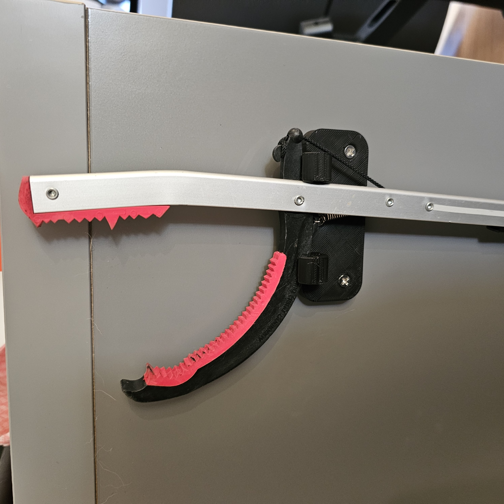 Litter Picker Hanger by Snowdonia 3D Printing | Download free STL model ...