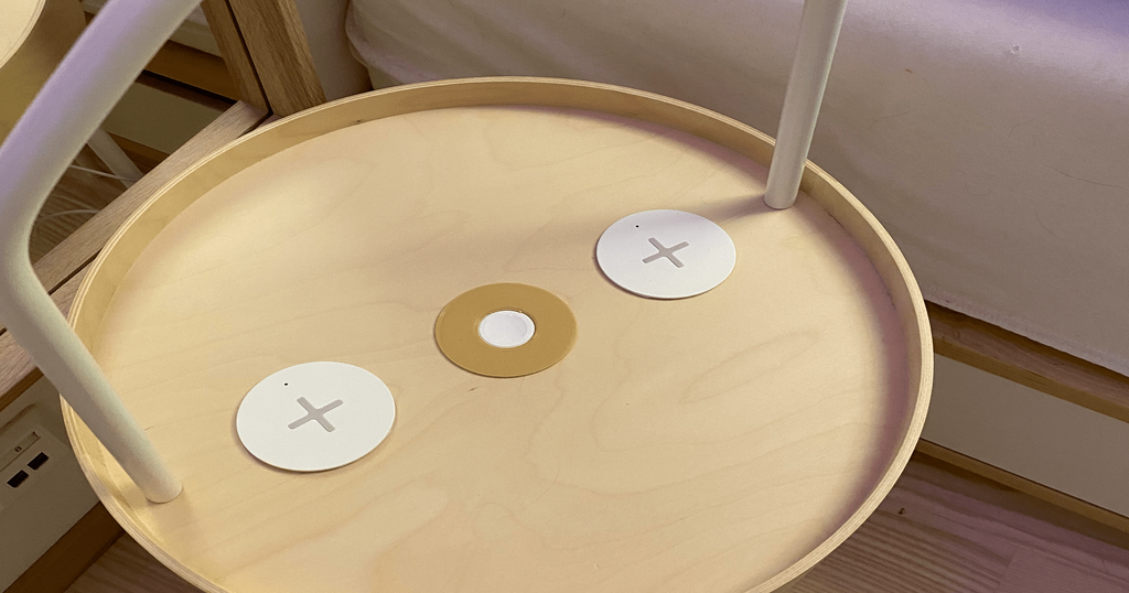 Apple Watch Flush Table Charger by hsus | Download free STL model ...