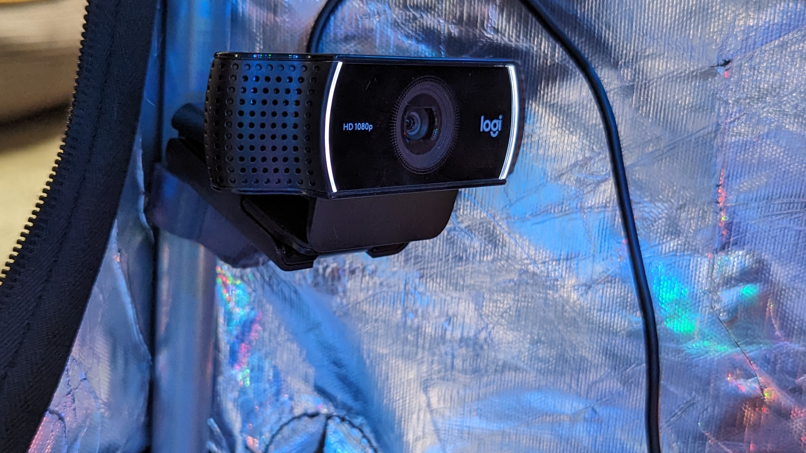 Logitech webcam mount for creality enclosure by Aidan D | Download free ...