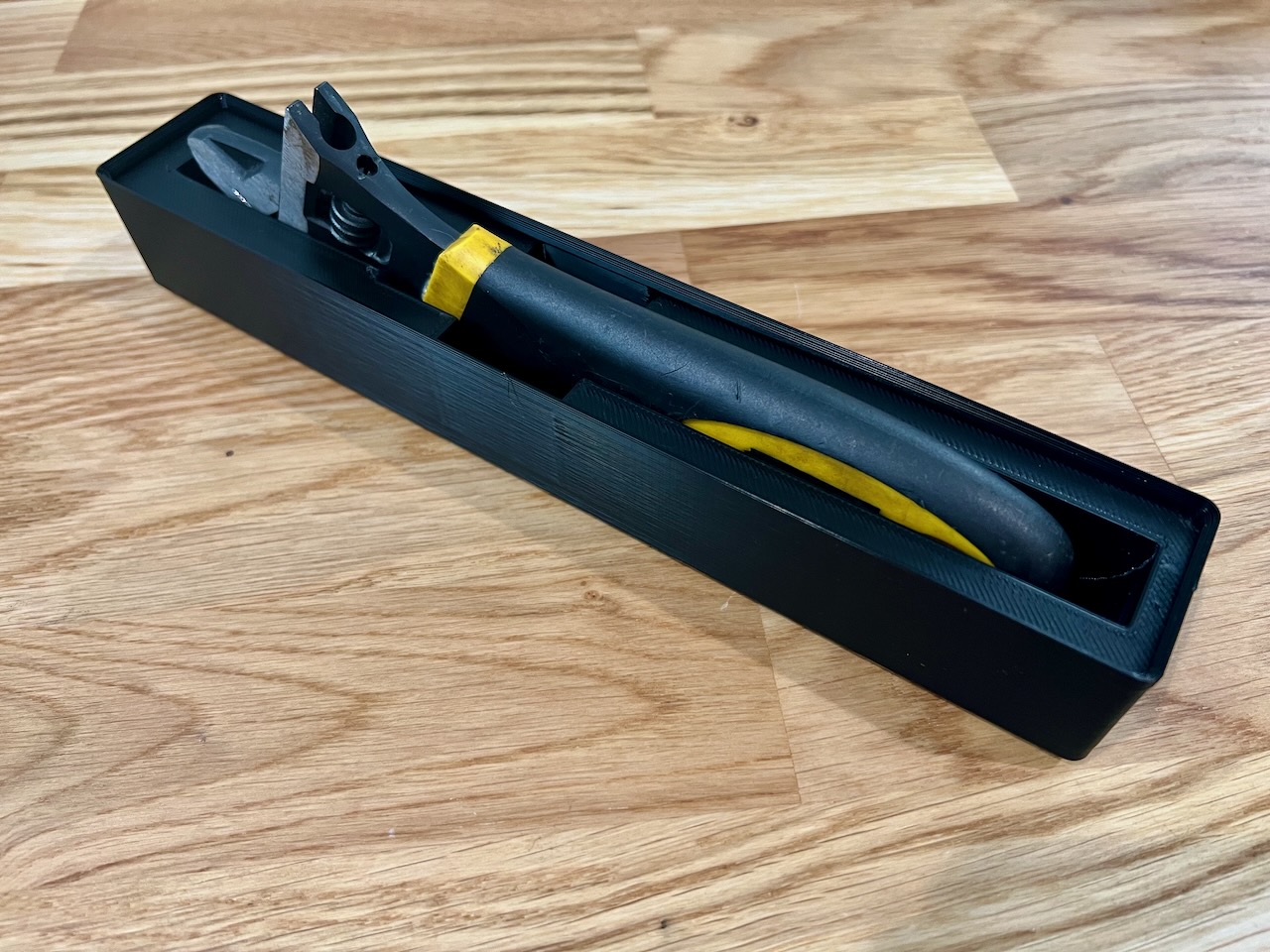 Gridfinity Stanley 90-948 8-Inch Adjustable Wrench Holder by Becca ...