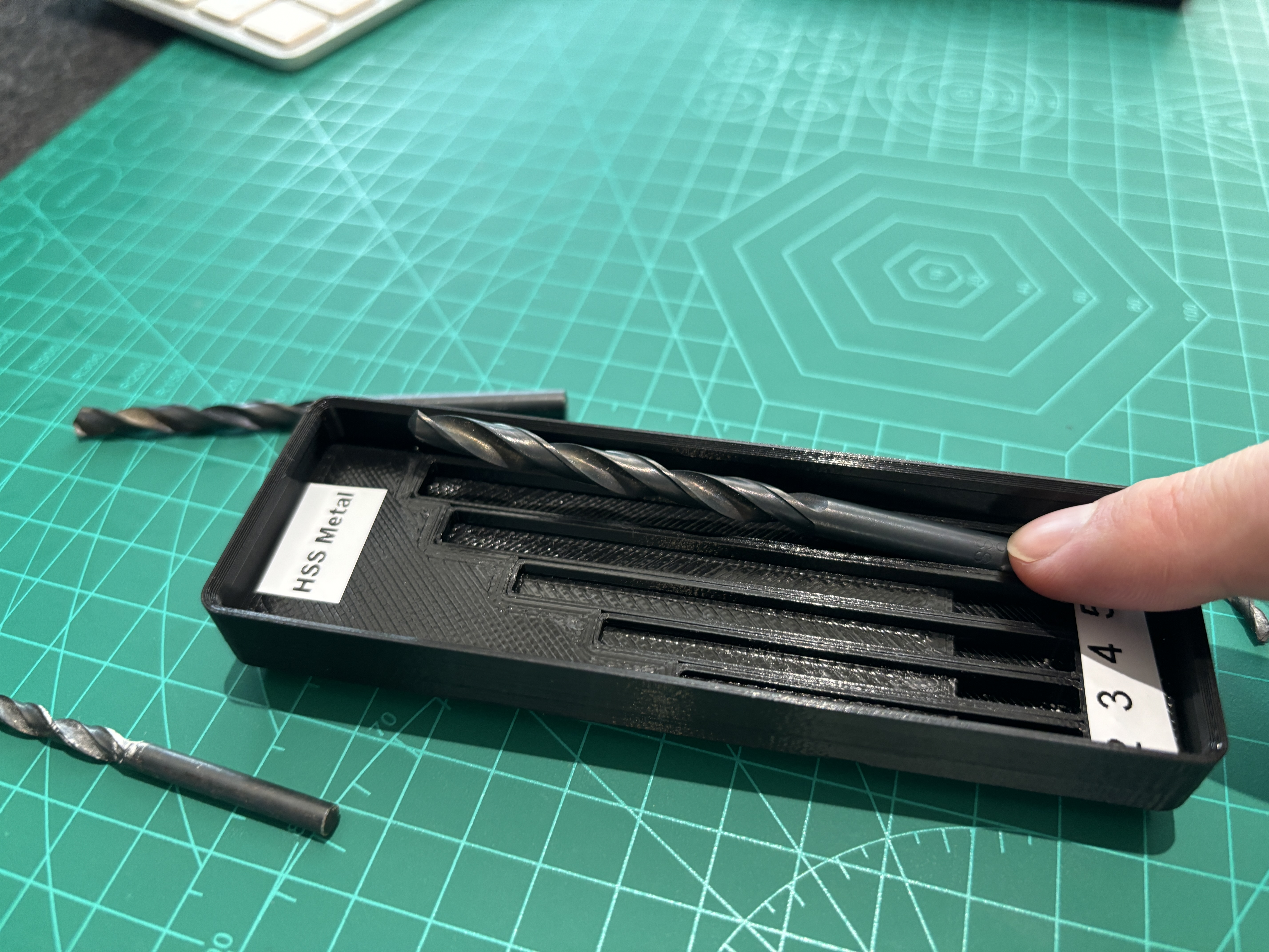 Gridfinity Drill Bit Holder 3x1 (2U Height) - Parameterised by ...