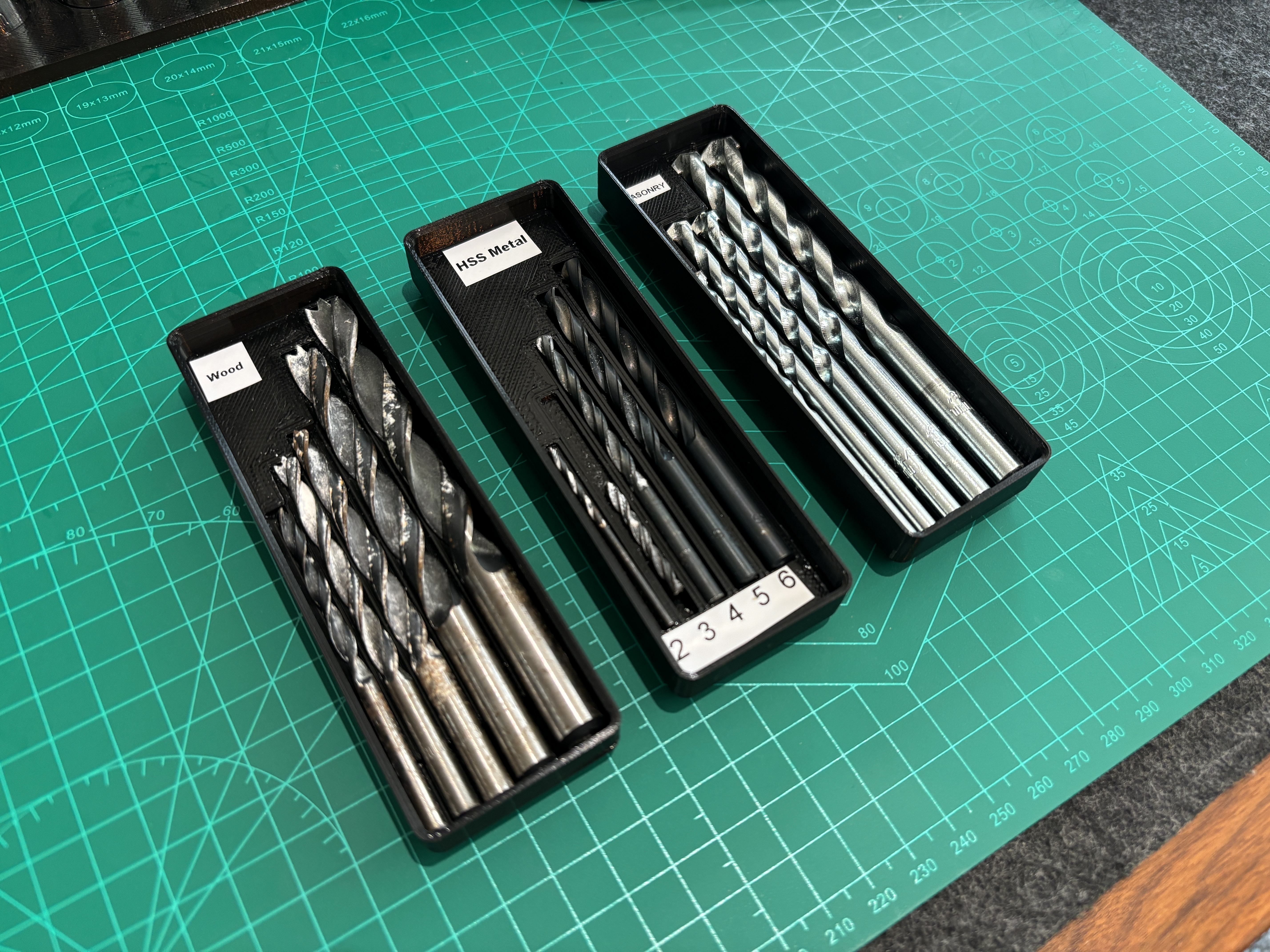 Gridfinity Drill Bit Holder 3x1 (2U Height) - Parameterised by ...
