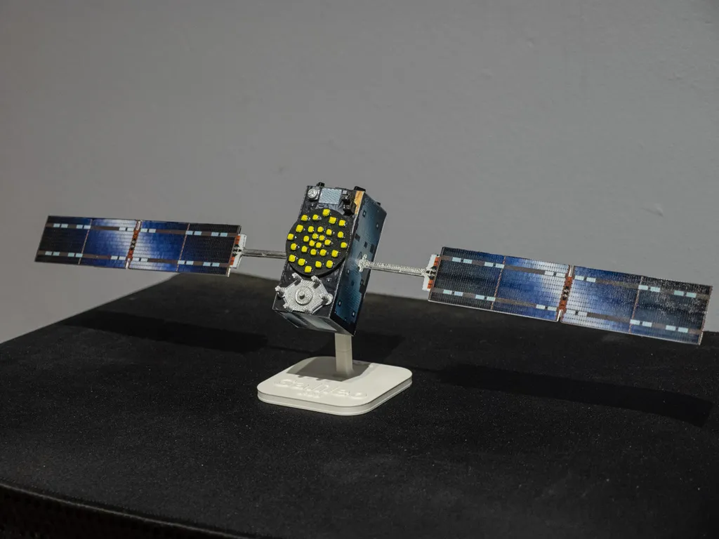 Galileo Navigation Satellite Model by DIVIIK | Download free STL model ...