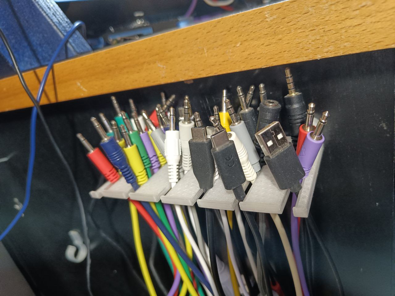 Patch Cable Holder by Carsten | Download free STL model | Printables.com