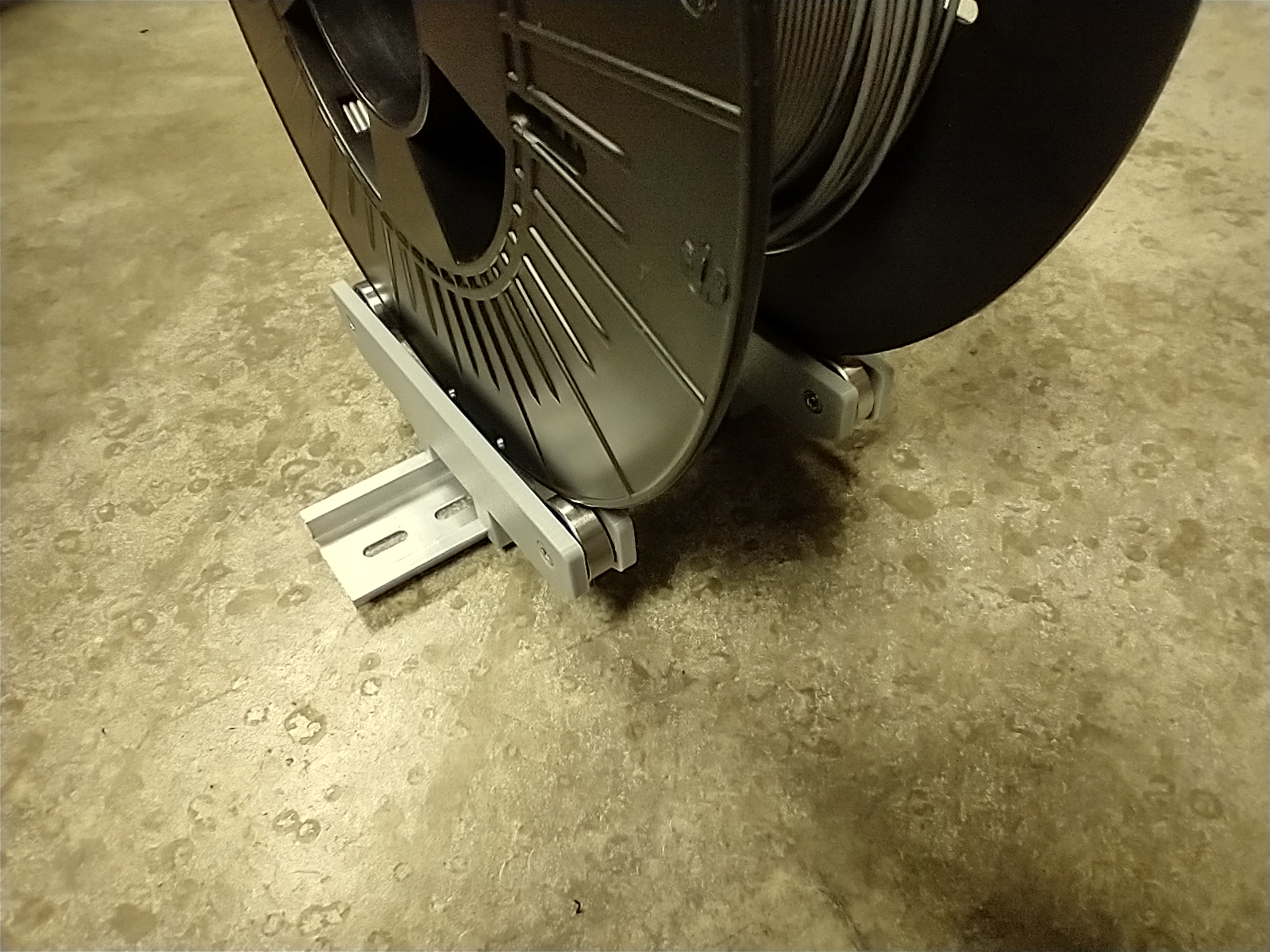 DIN Rail Spool Holder by herr_brain | Download free STL model ...
