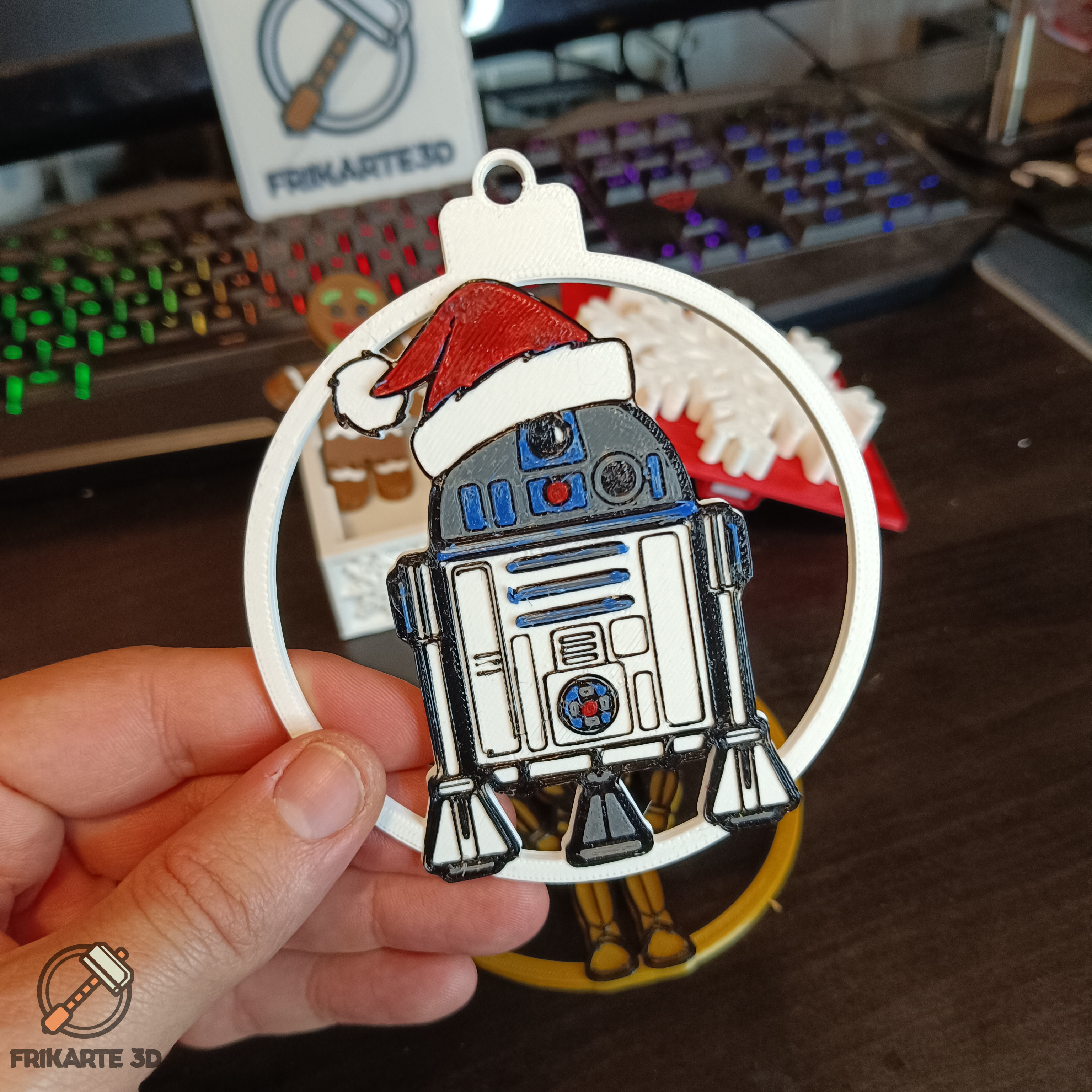 R2D2 Christmas Tree Decoration by Frikarte3D | Download free STL model ...