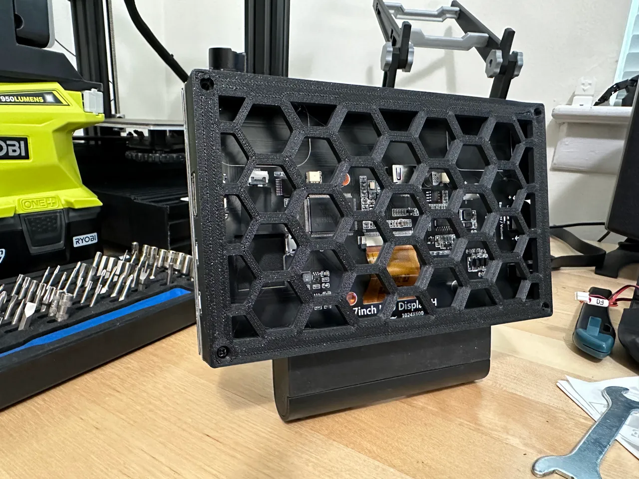 Case for the Hosyond 7" touchscreen by mastamoon | Download free STL ...