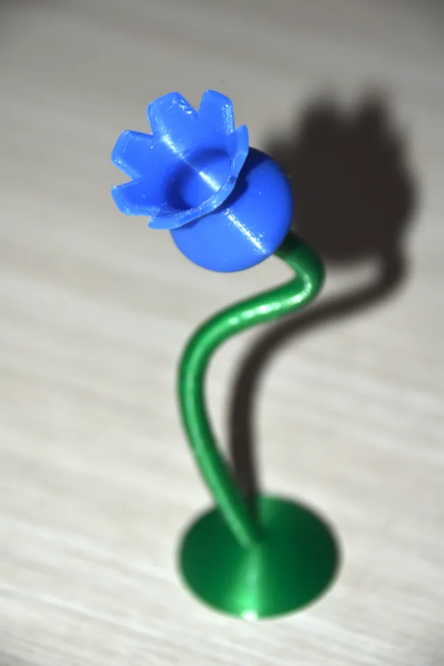 Small Flower by KubiV | Download free STL model | Printables.com