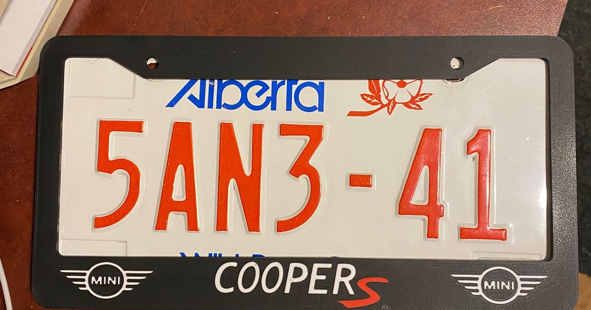 Another twist on the MINI Cooper S Licencse plate frame by Asus1357 ...