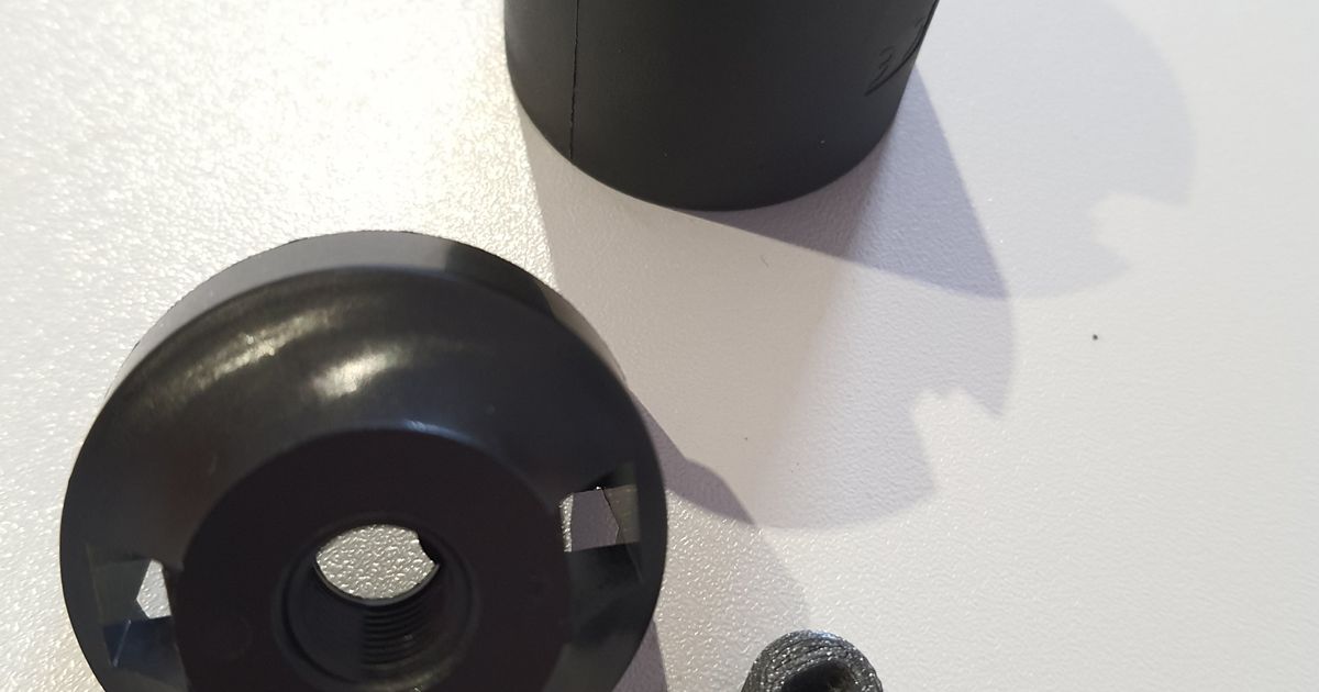 Parametric Threaded Cable Grommet for the E27 fitting von lukakovacica ...