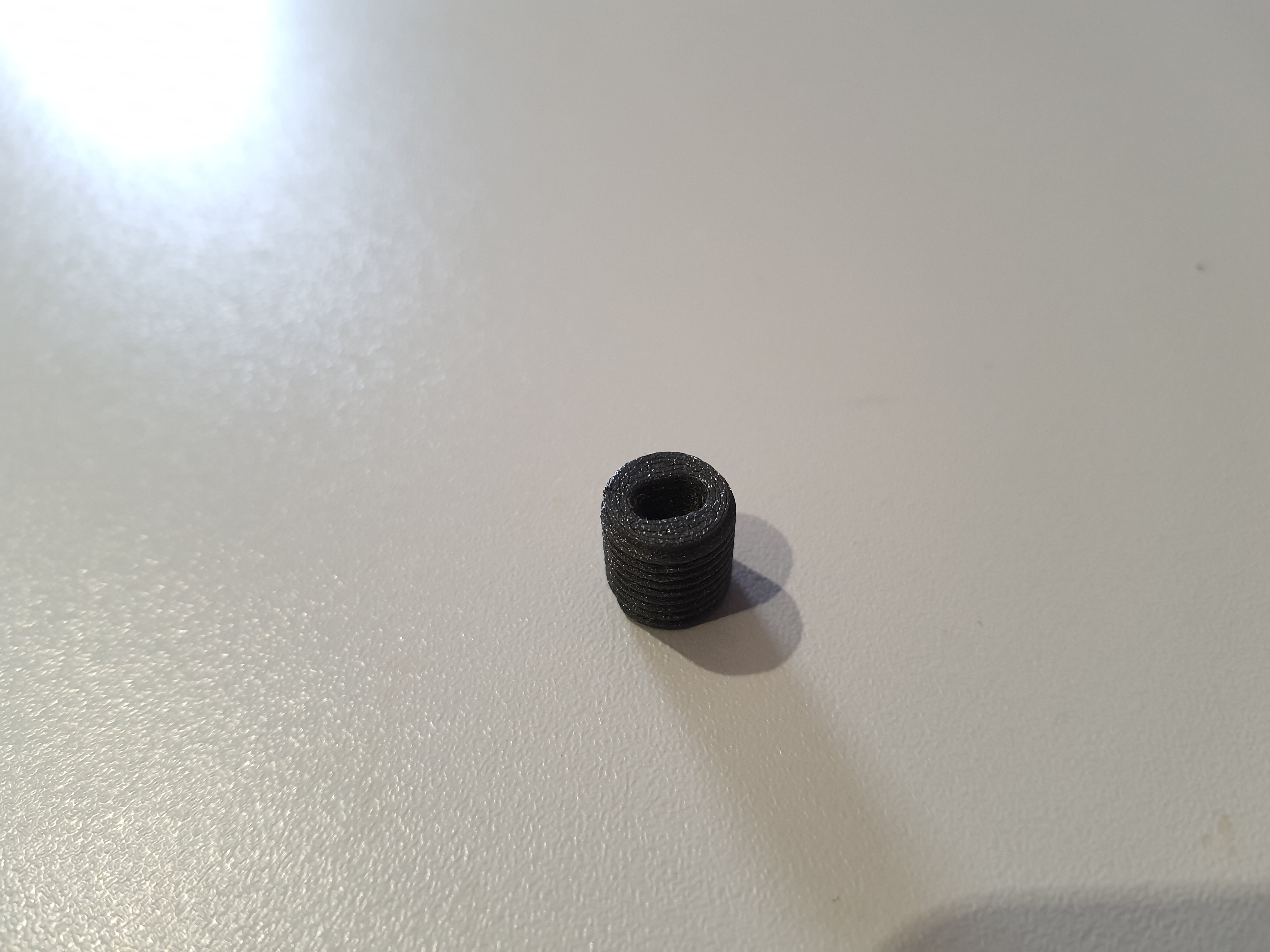 Parametric Threaded Cable Grommet for the E27 fitting by lukakovacica ...