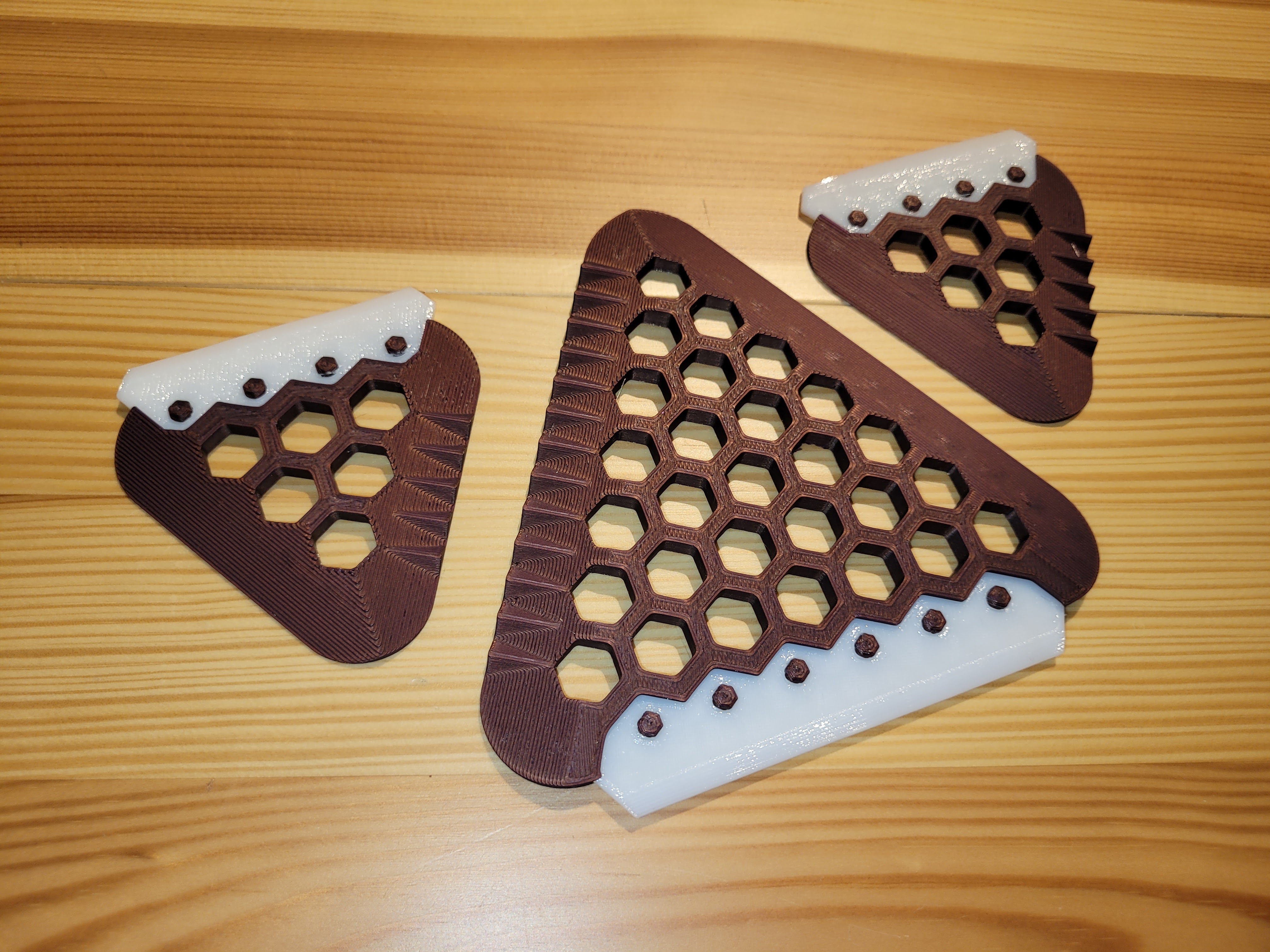 Hex Ice Scraper with TPU Water Wiper - Pocket keychain version by Tomek ...