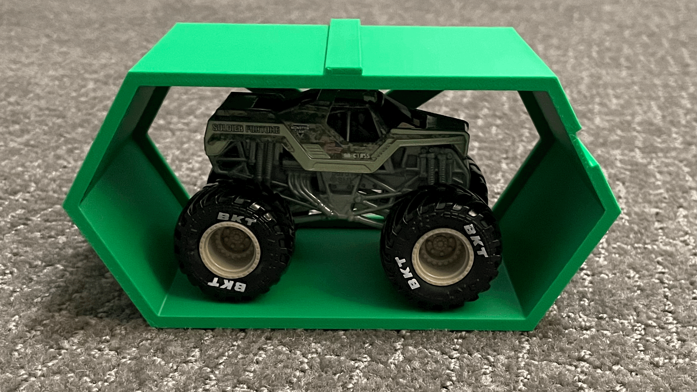 Spin Master 1:64 Scale Monster Jam Wall Display by LendaryAstralHammer ...