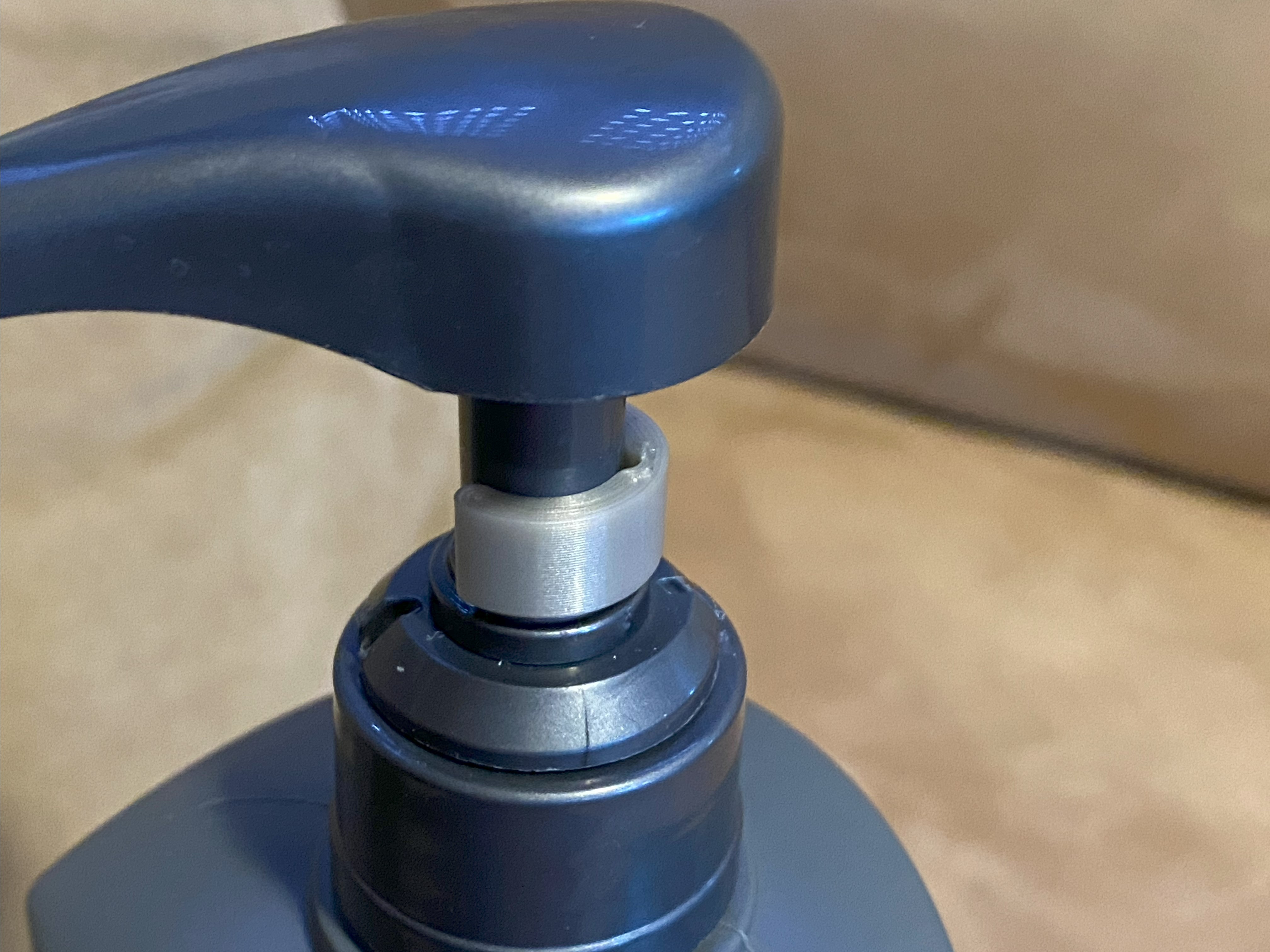 Parametric Shampoo Saver (pump dispenser stopper) by Andrew Keyser ...
