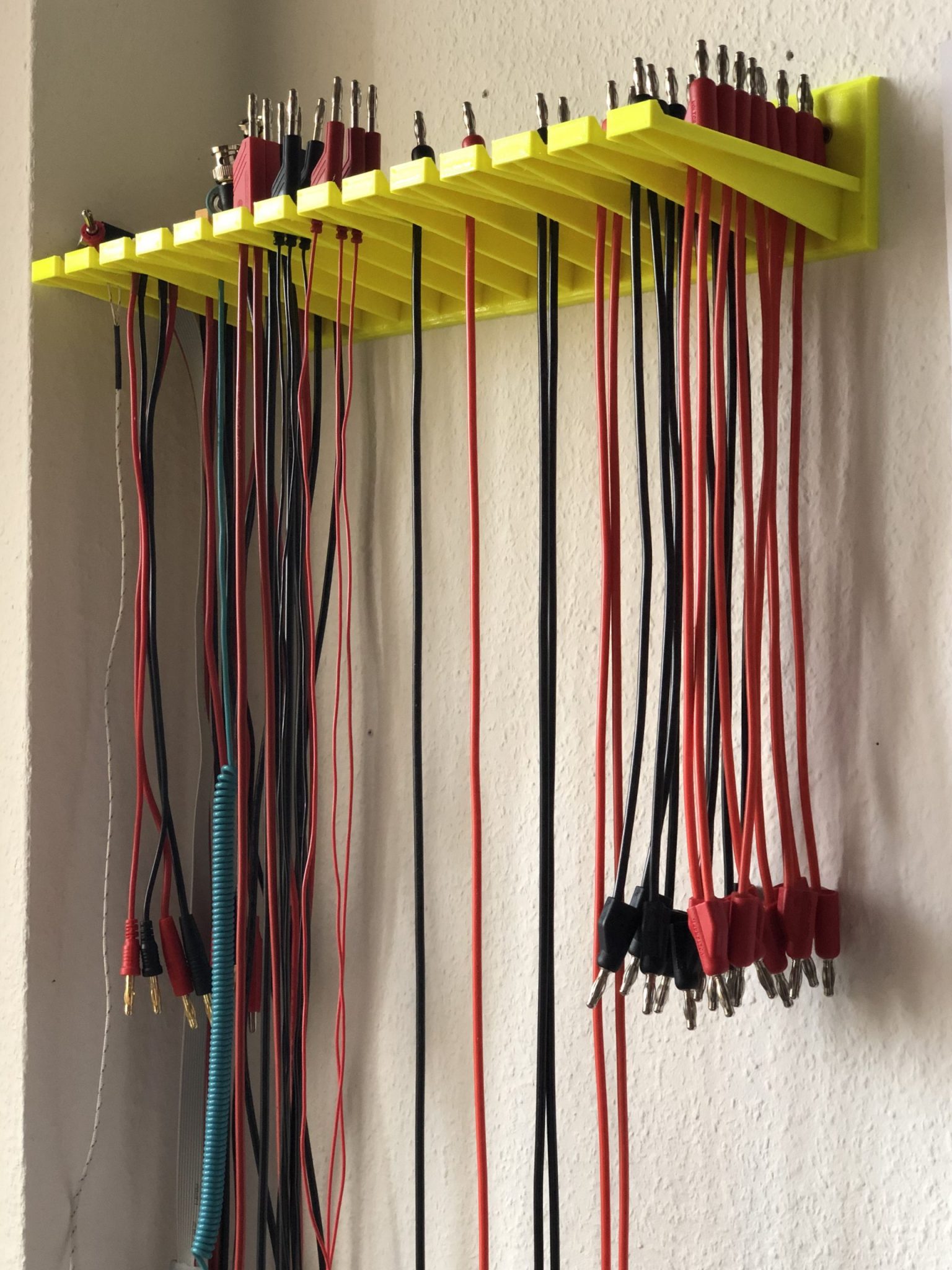 Organizer for testbench cables by Maxim Shchetynin | Download free STL ...