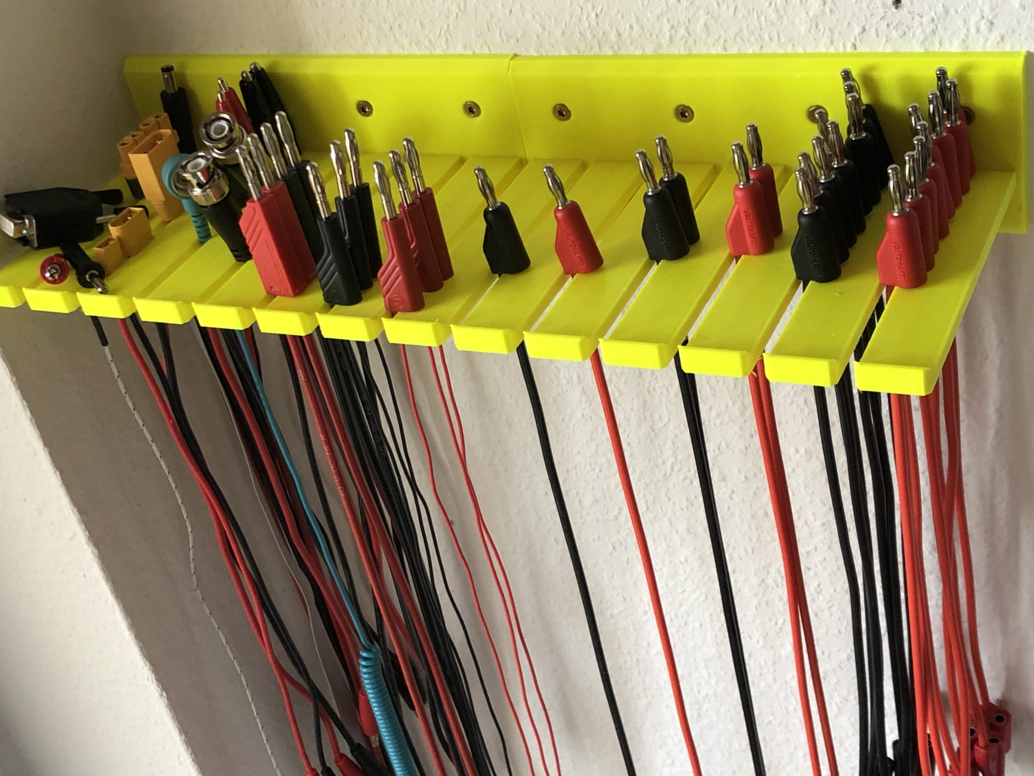 Organizer for testbench cables by Maxim Shchetynin | Download free STL ...