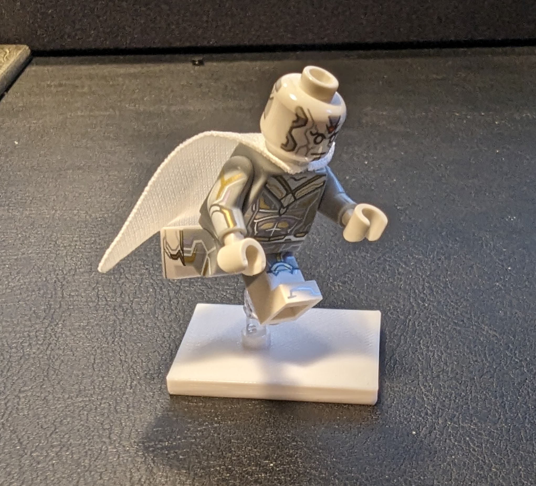 Lego action / flying minifig baseplate by UKDeek | Download free STL ...