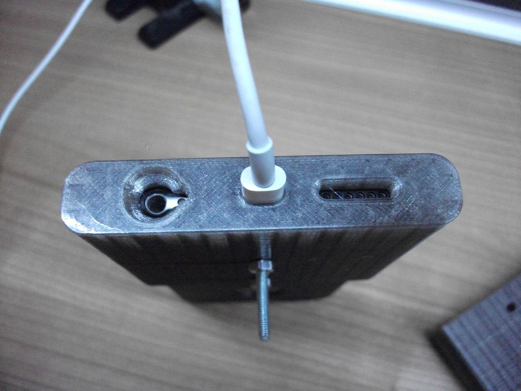 iPhone 6 / 6S Car Cradle With Lightning Support by Onkel Pierre ...