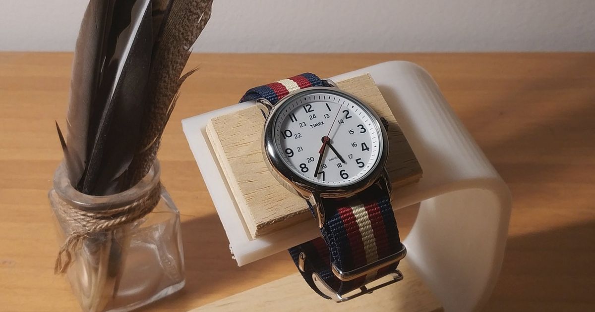 Weighted Watch Stand with Wood Elements by Turnipcat | Download free ...