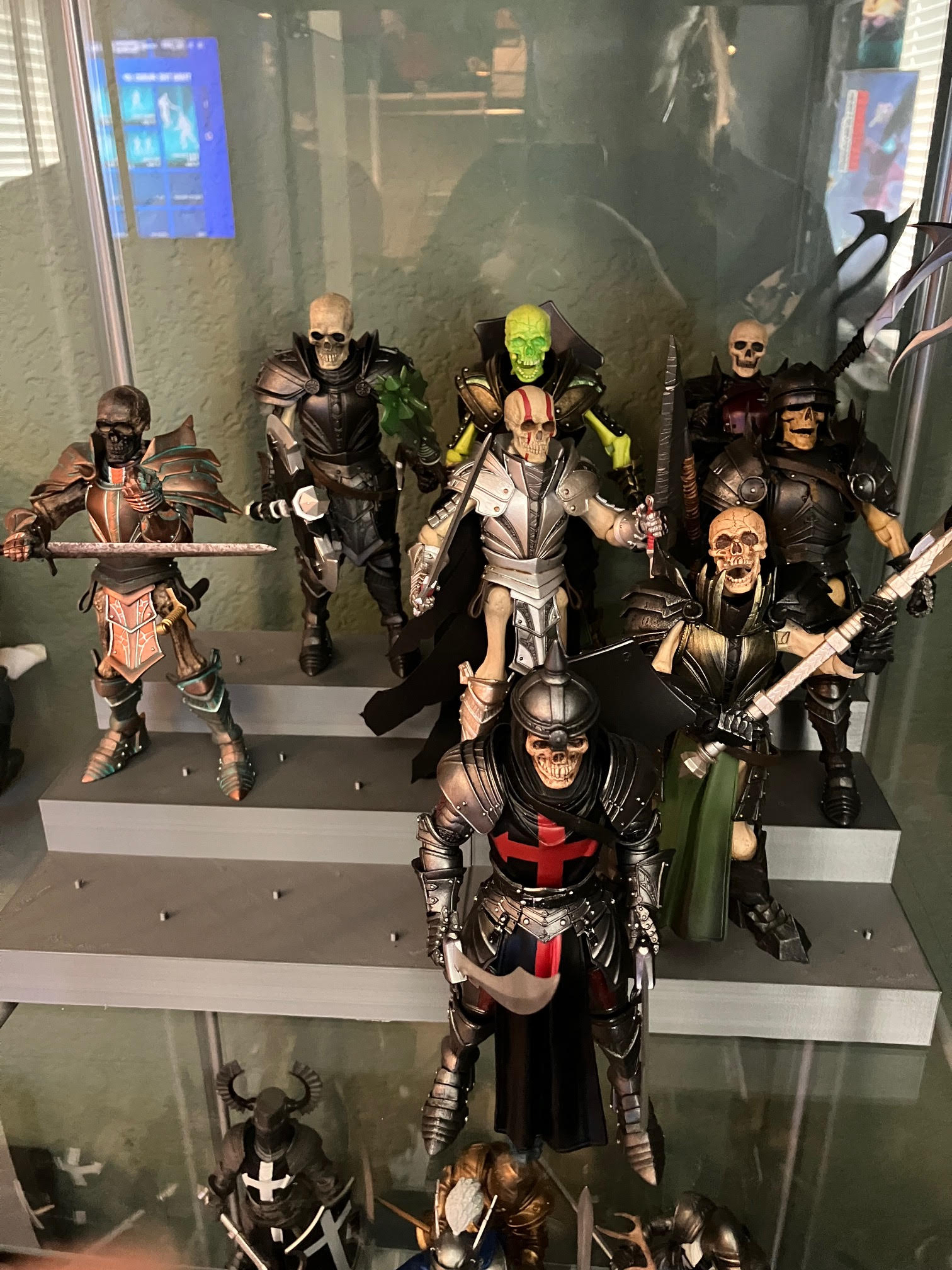 action figure stand for Detolf shelf by jeremyg | Download free STL ...