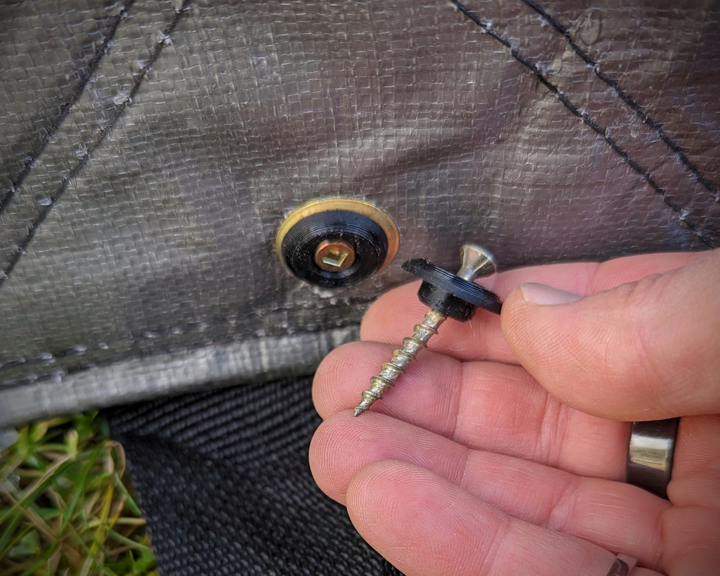 Stepped Grommet Washer for Securing Tarps by Ian Foulds | Download free ...
