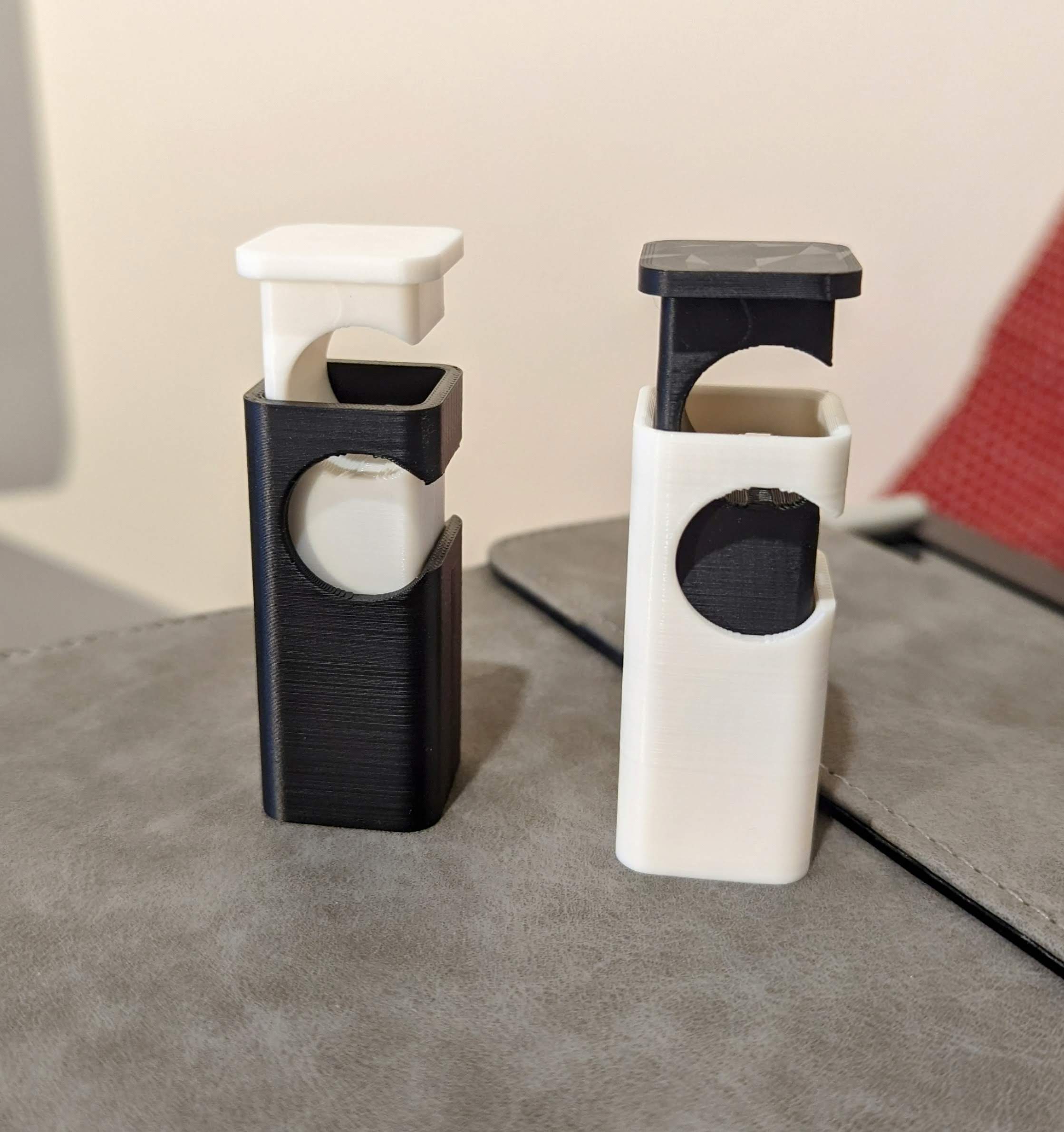 Spring loaded bag clip with fully printed mechanism (the spring too ...