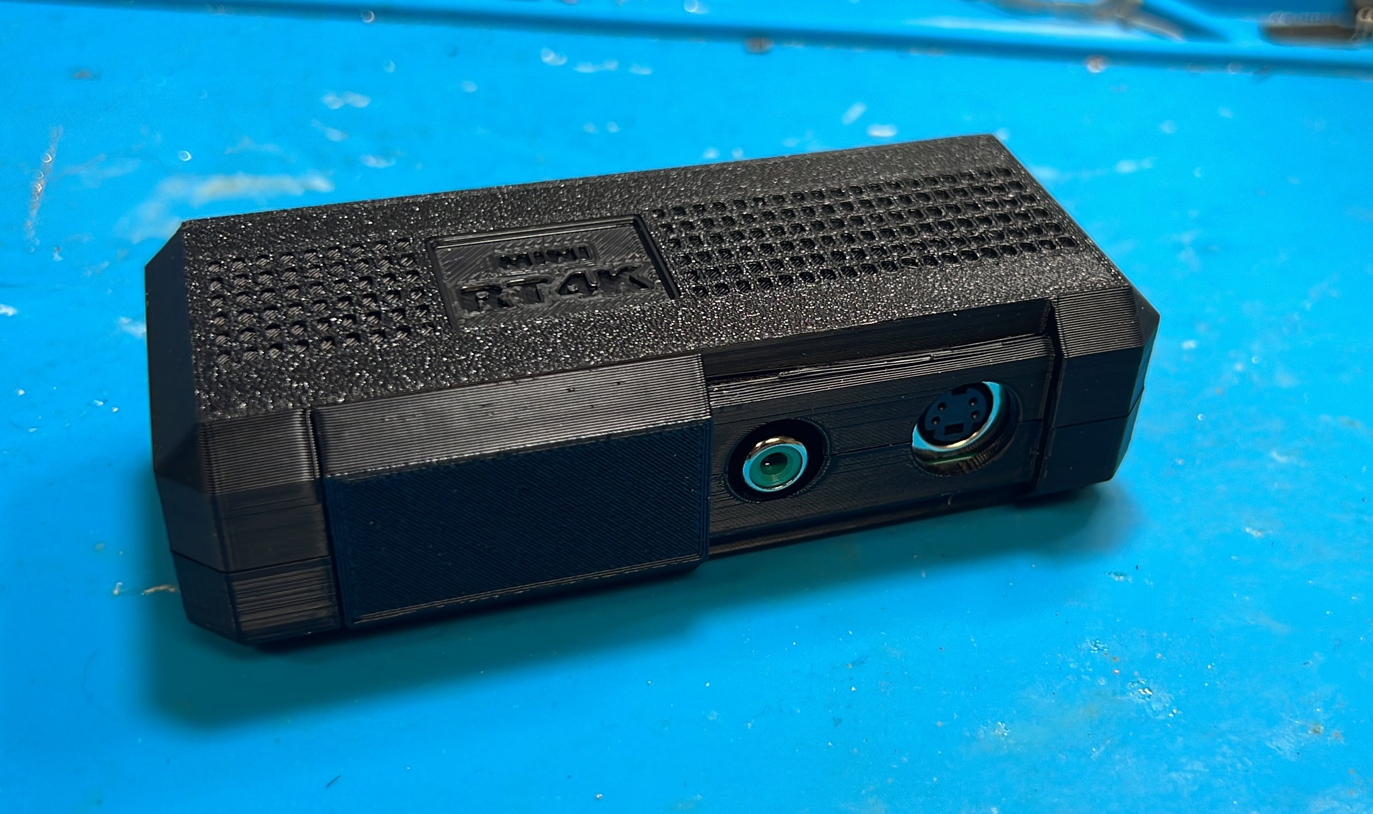 Mini-RT4K Housing for YC2VGA by RetroGameRevival | Download free STL ...