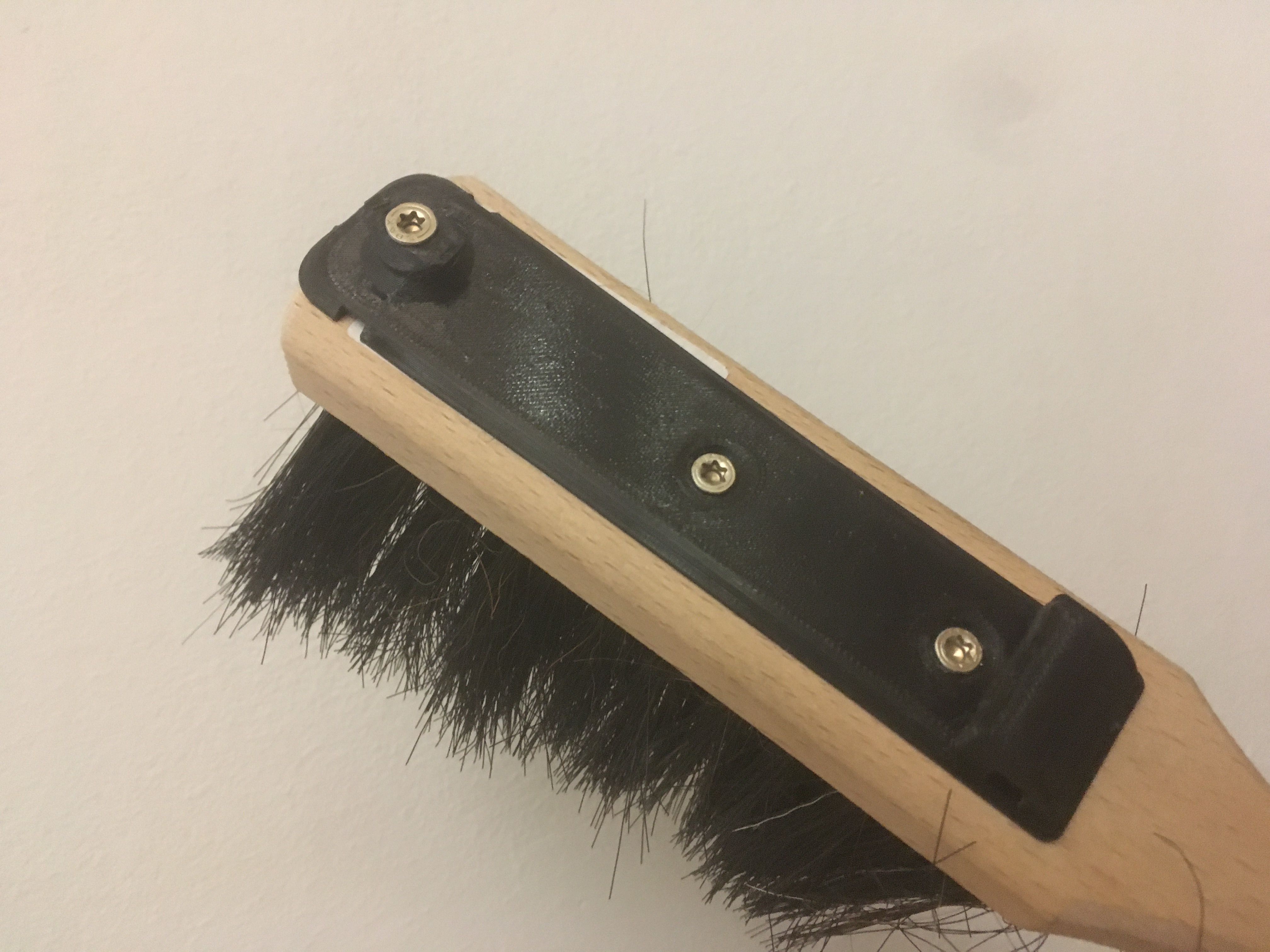 Two sided ice scraper for broom by Themannest | Download free STL model ...