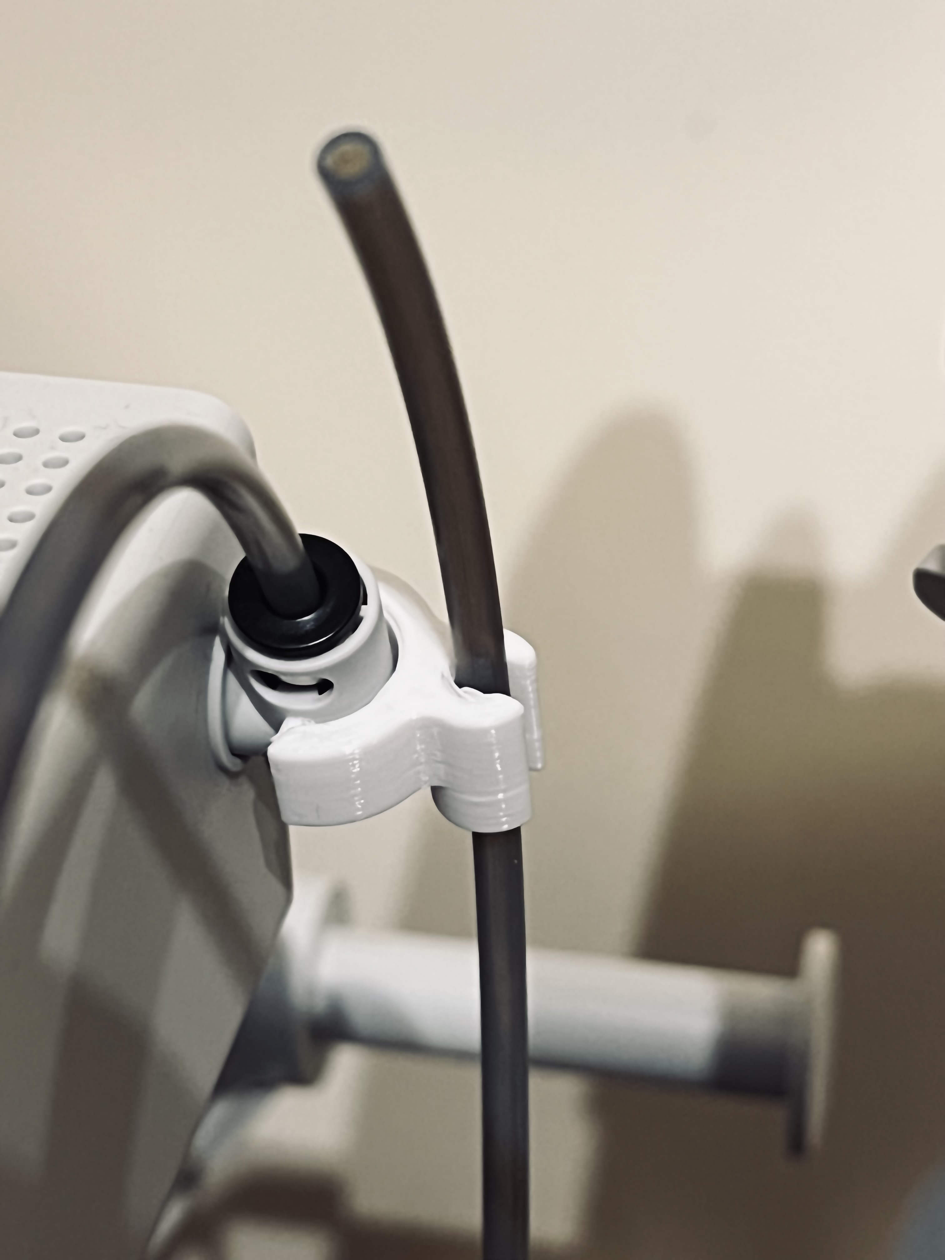 Ergo PTFE Tube Clip by Jorge | Download free STL model | Printables.com